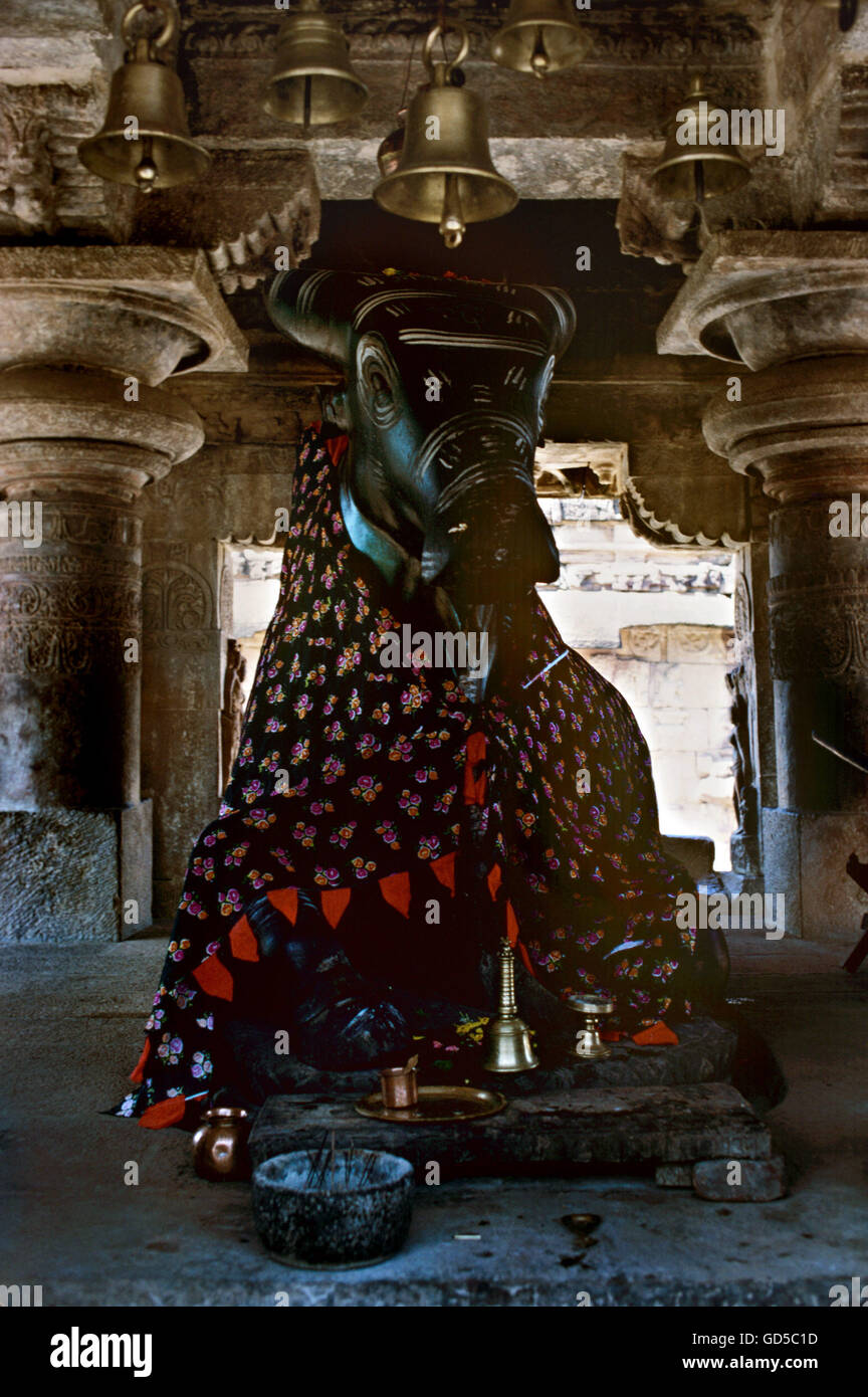 Virupaksha temple nandi hi-res stock photography and images - Alamy