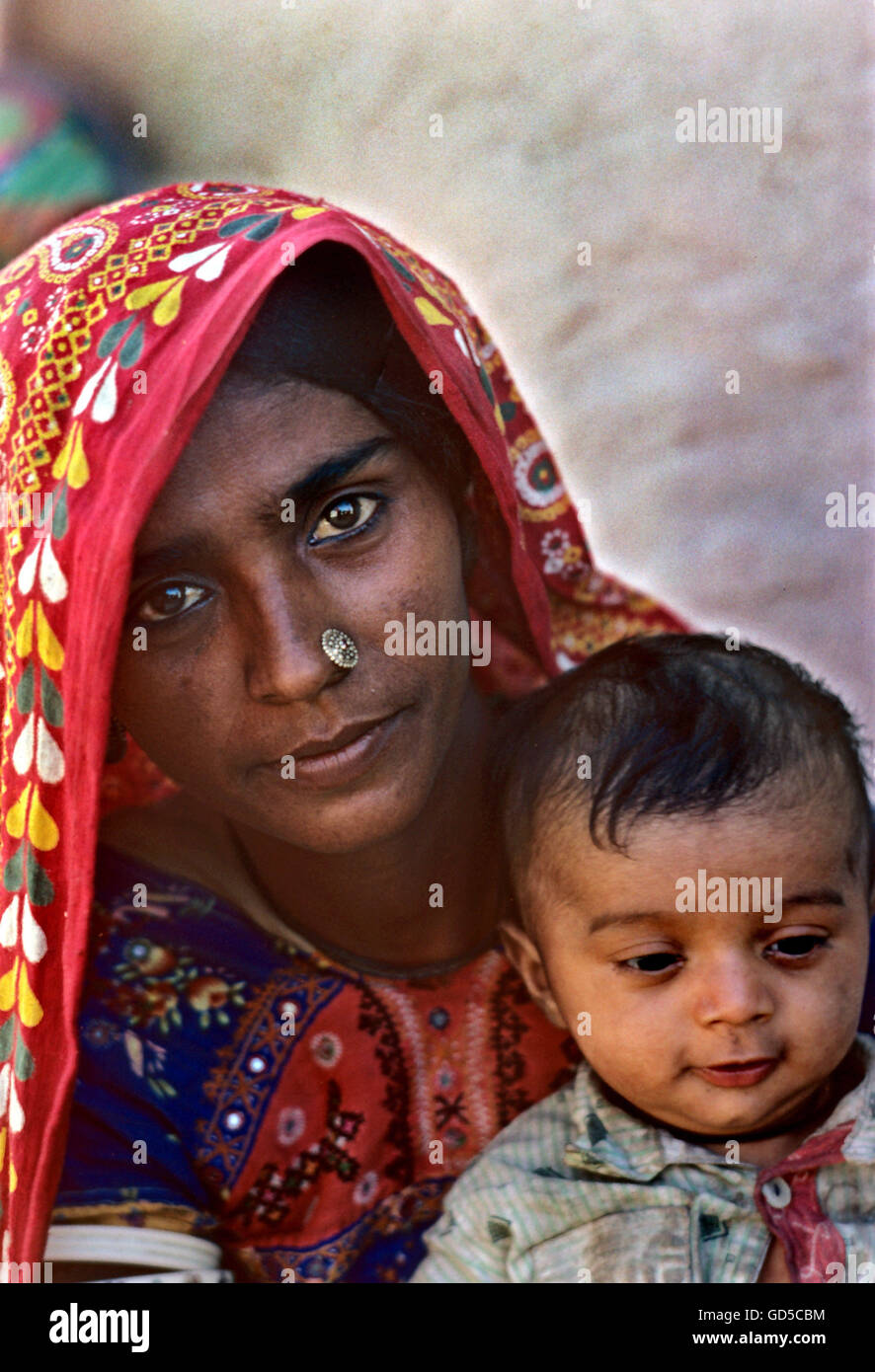 Gujarati child hi-res stock photography and images - Alamy