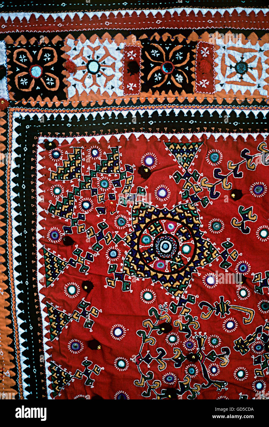 Mirrorwork hi-res stock photography and images - Alamy