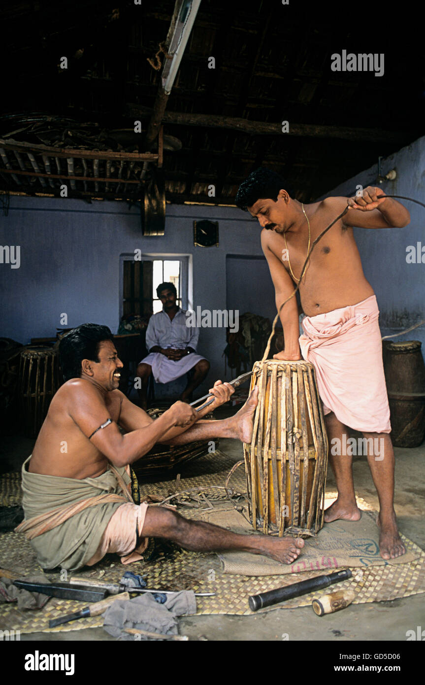 Musical instruments of kerala hi-res stock photography and images - Alamy