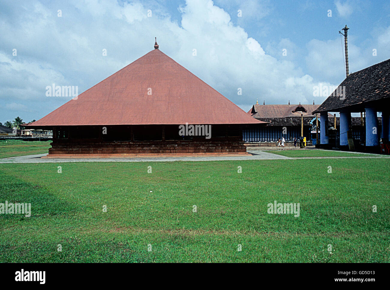 Koothambalam hi-res stock photography and images - Alamy