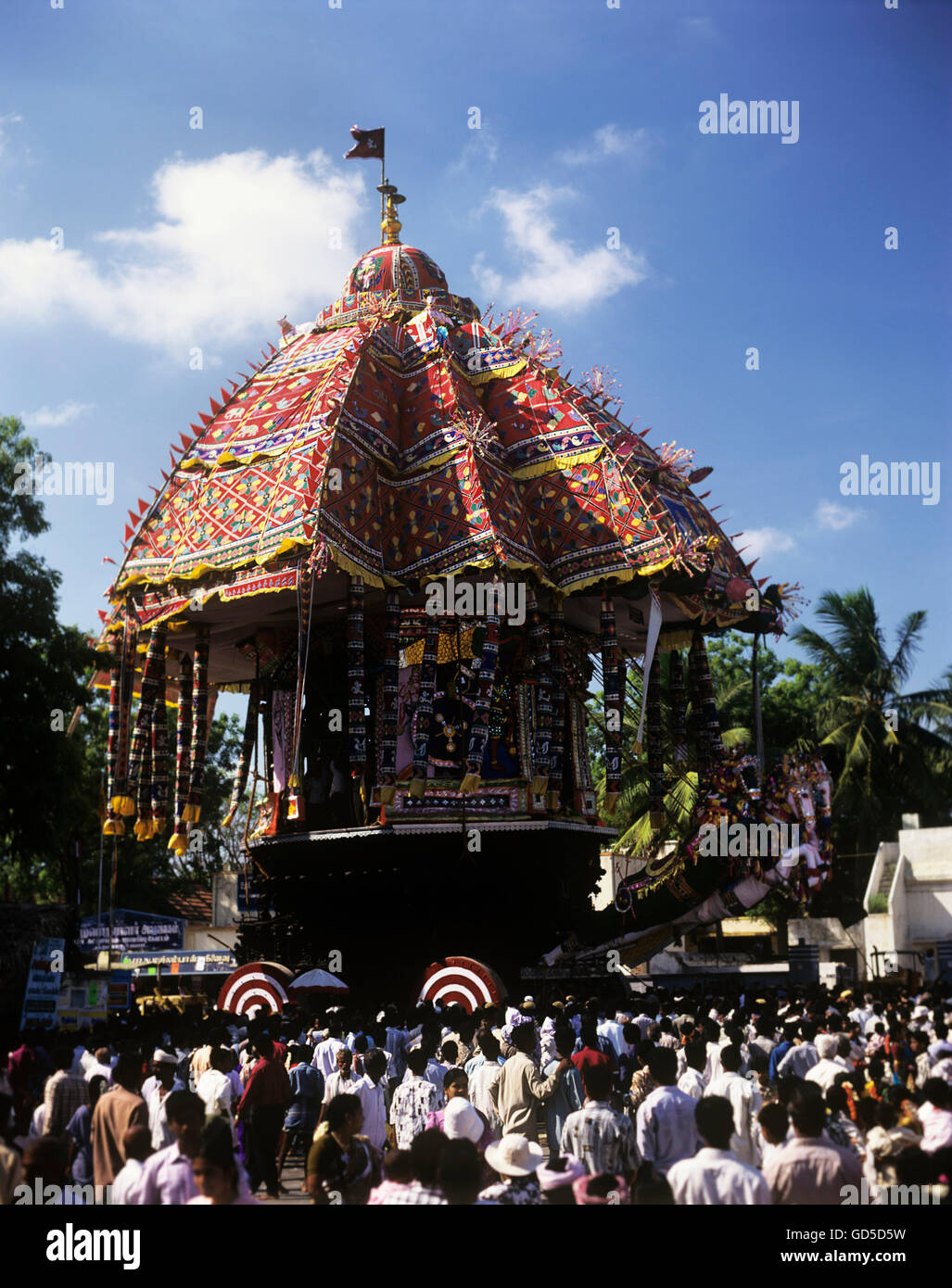 Festival chariot india tamil nadu hi-res stock photography and images ...
