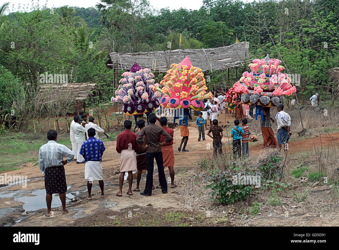 Kavadi dance hi-res stock photography and images - Alamy
