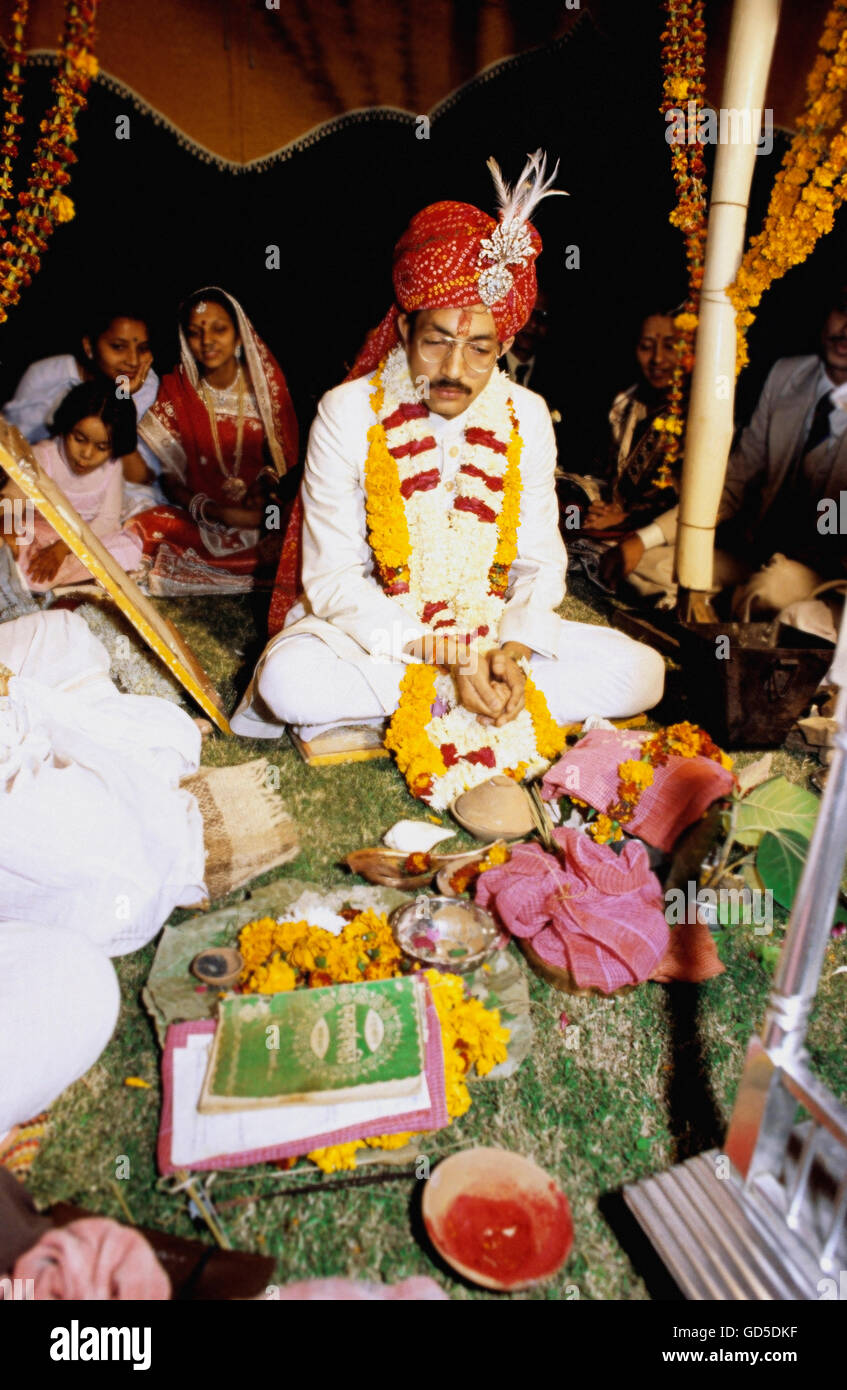 Nuptial ceremony hi-res stock photography and images - Alamy