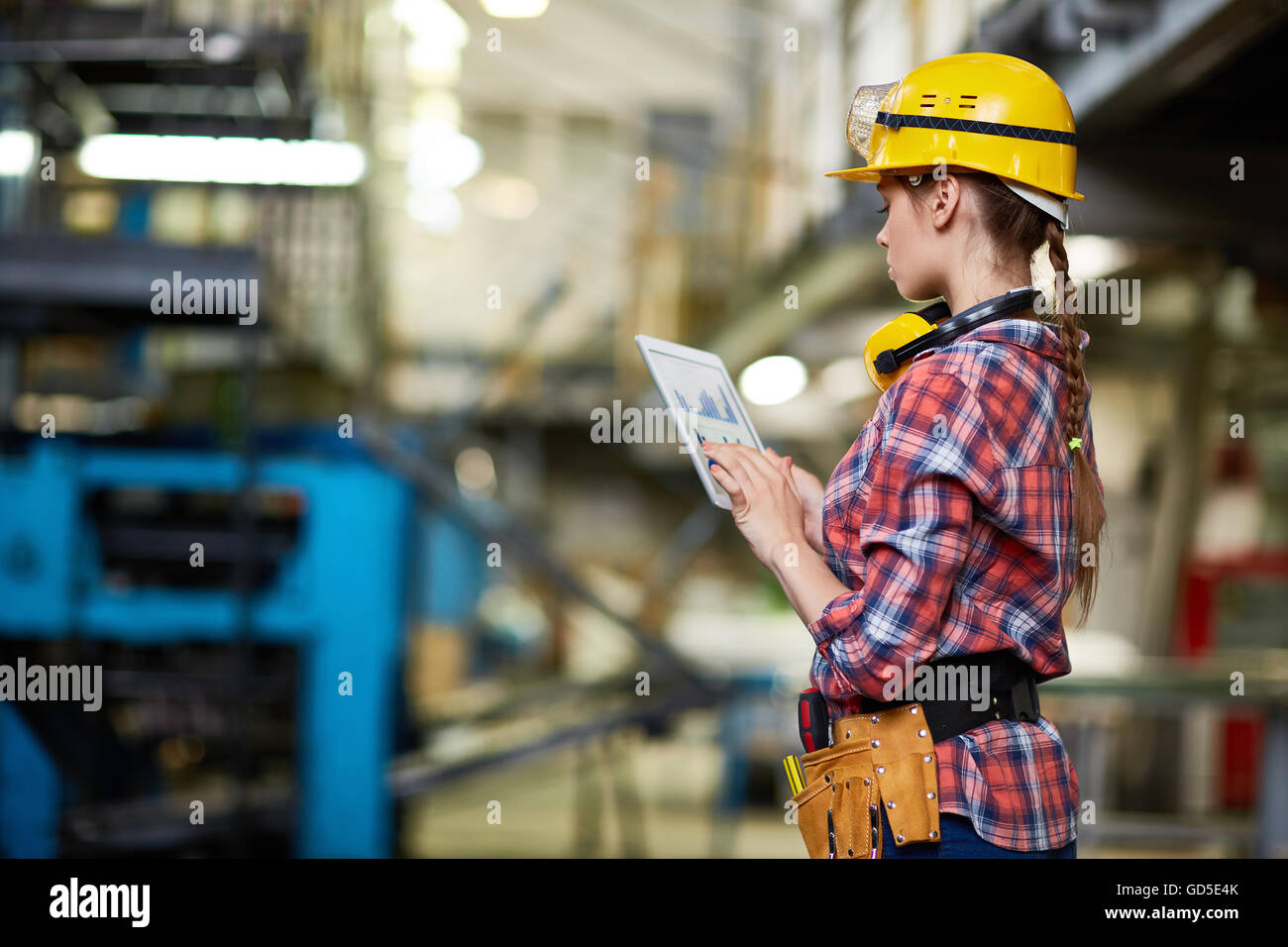 Entering data hi-res stock photography and images - Alamy