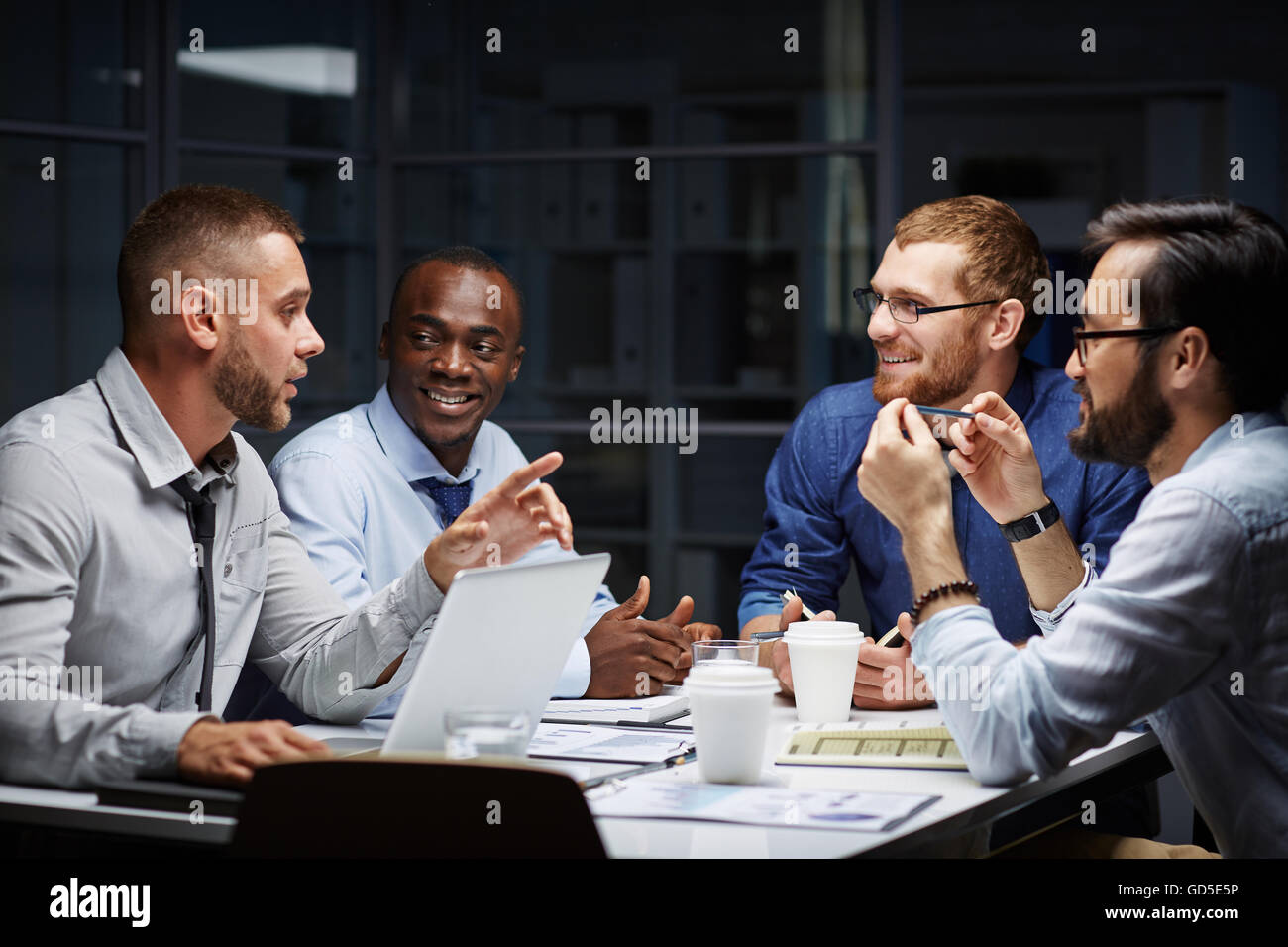 Explaining plan hi-res stock photography and images - Alamy