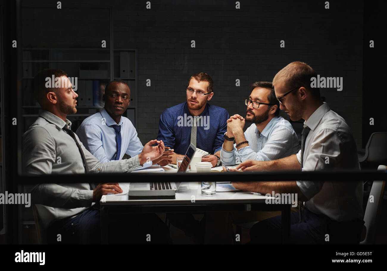 Employee late meeting hi-res stock photography and images - Alamy