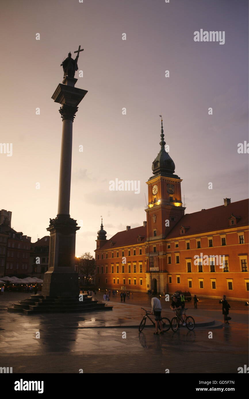 the Zamkowy Square in the City of Warsaw in Poland, East Europe Stock ...