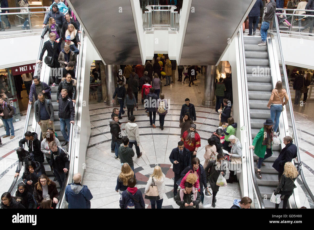 Cabot square mall hi-res stock photography and images - Alamy