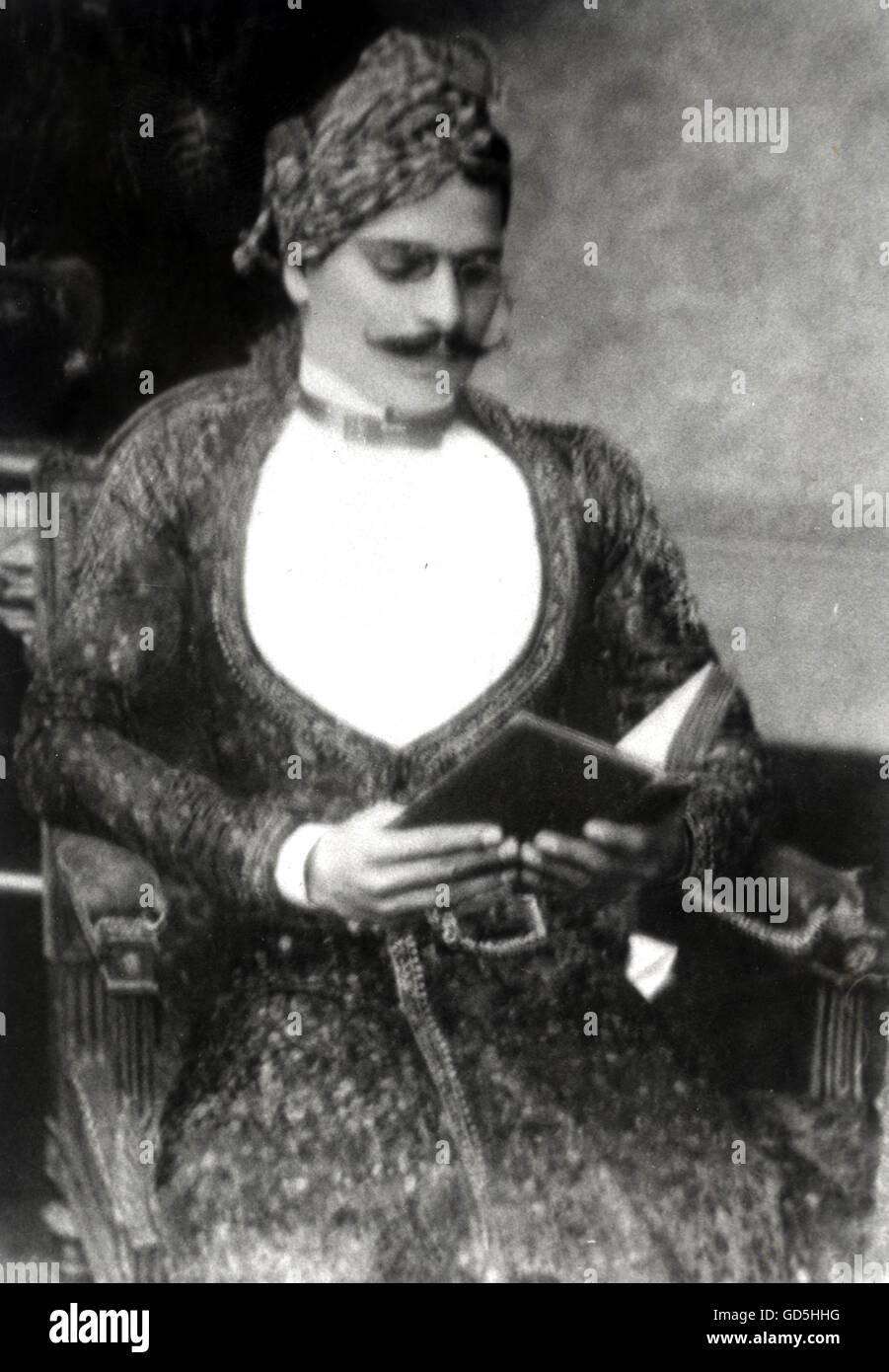 Old elite hi-res stock photography and images - Alamy