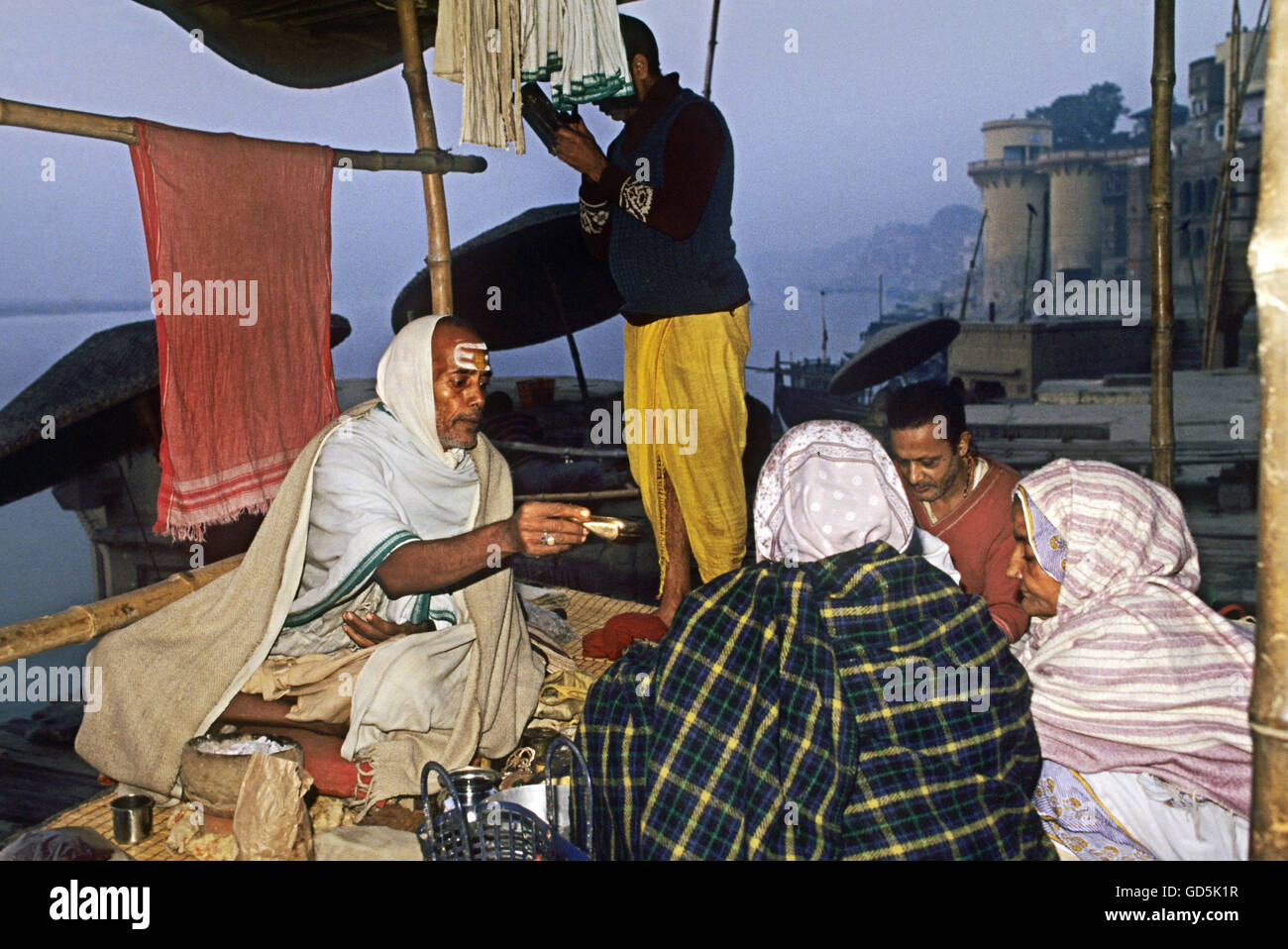 People at Ghat Stock Photo - Alamy
