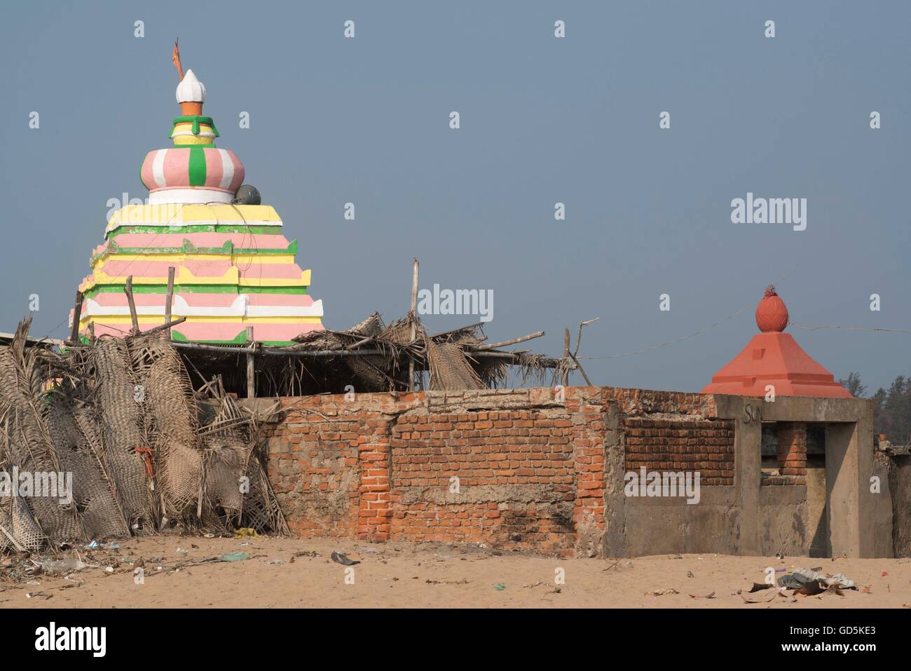 Konark temple, beach hi-res stock photography and images - Alamy