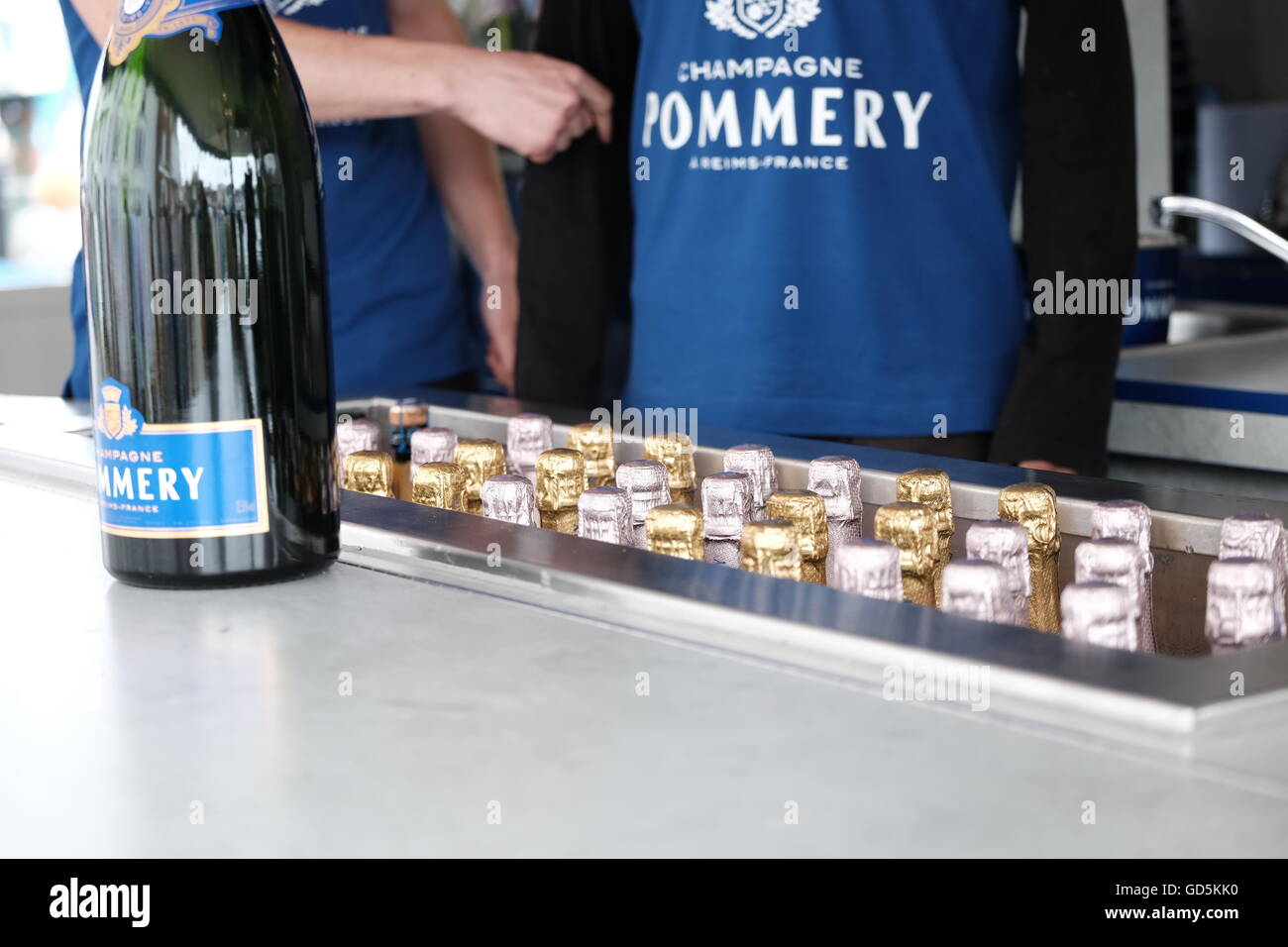 Pommery logo hi-res stock photography and images - Alamy
