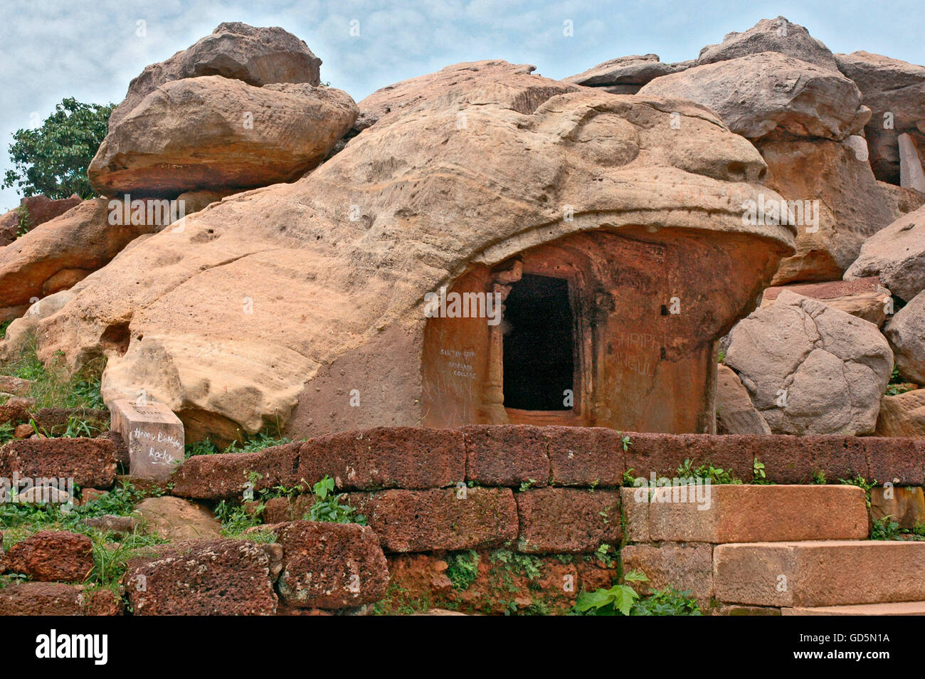 Udayagiri caves architecture hi-res stock photography and images - Alamy