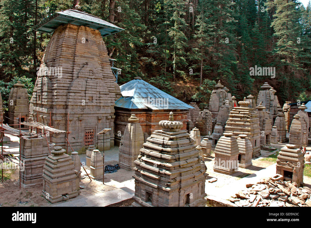 Jageshwar temple hi-res stock photography and images - Alamy