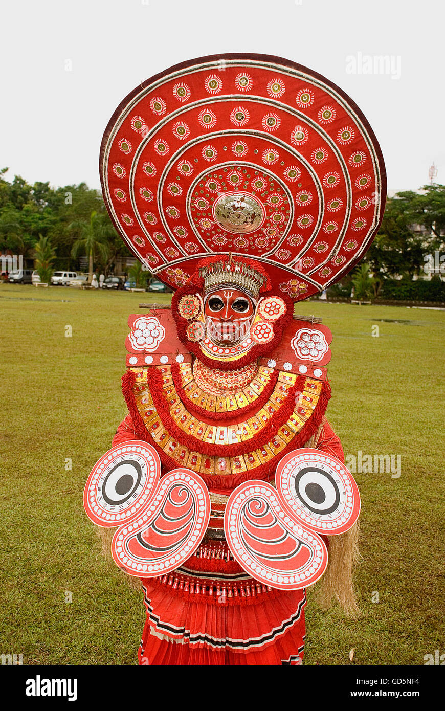 Onam costumes hi-res stock photography and images - Alamy