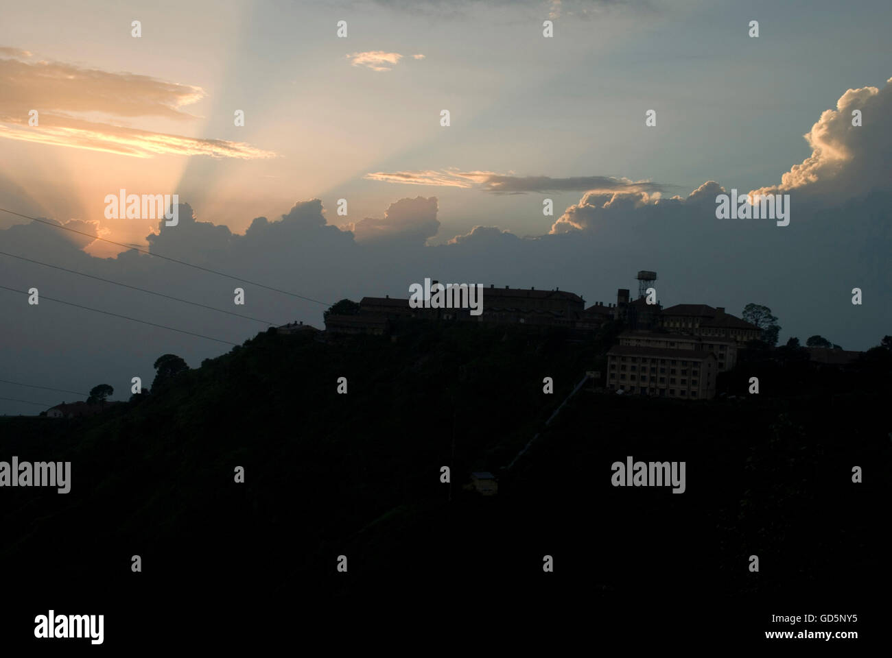 Sunset hills mountain ranges hi-res stock photography and images - Alamy