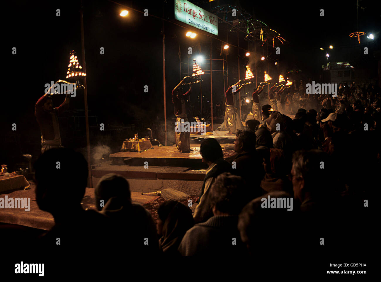 Rituals benaras hi-res stock photography and images - Alamy