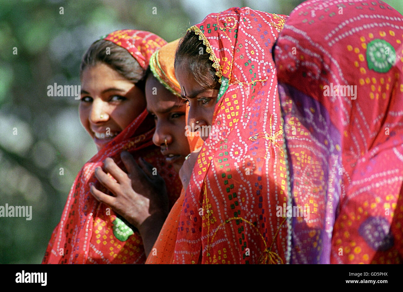 Rajasthani women traditional attire hi-res stock photography and images ...