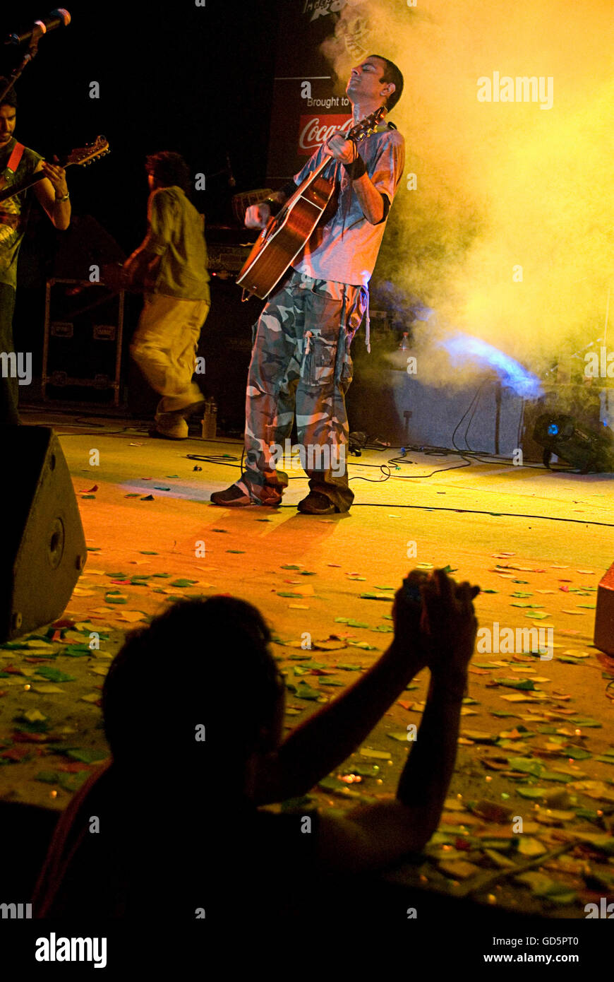 India stage shows hi-res stock photography and images - Alamy