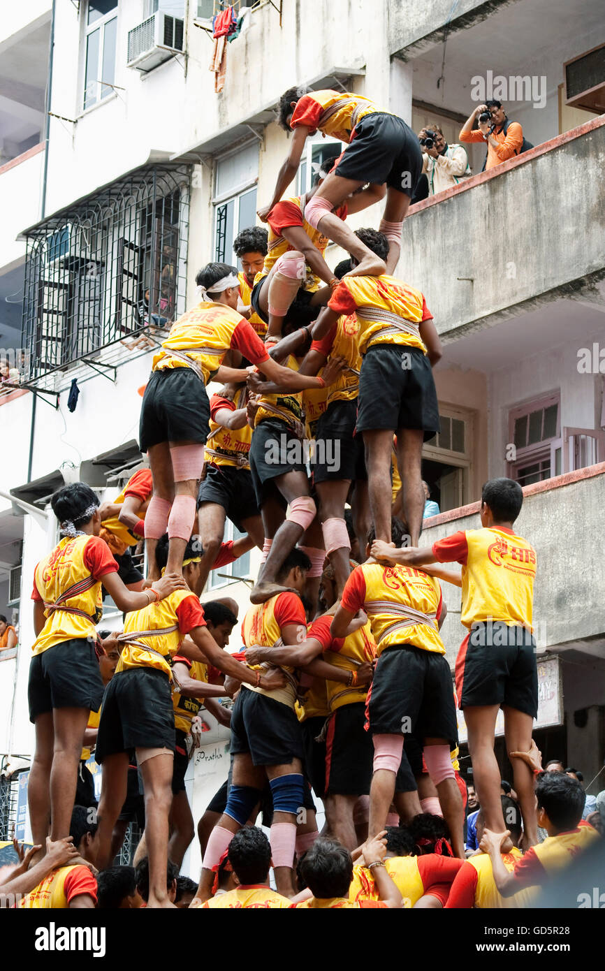 Dahi handi mumbai hi-res stock photography and images - Alamy