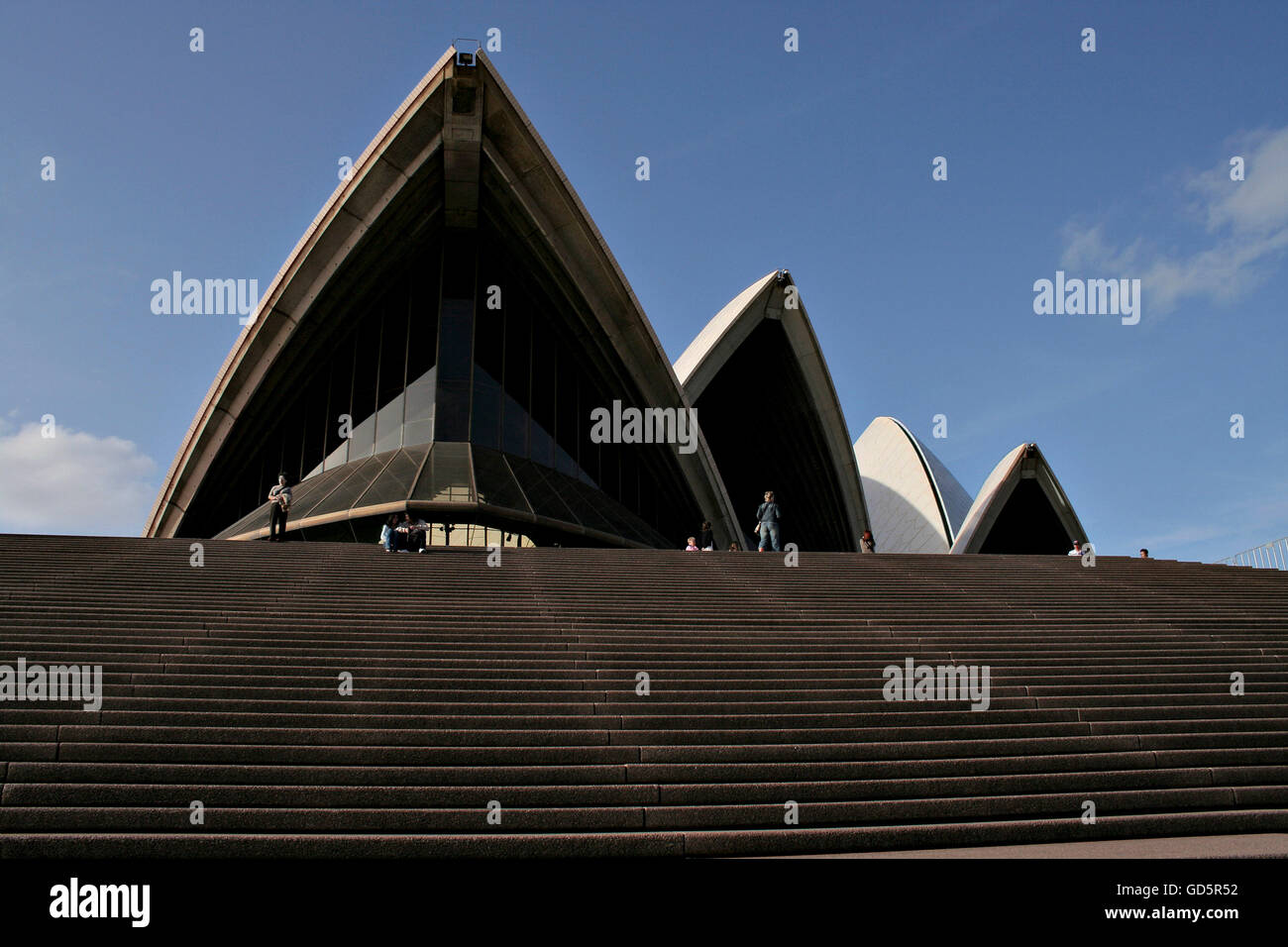Modern house designs hi-res stock photography and images - Alamy