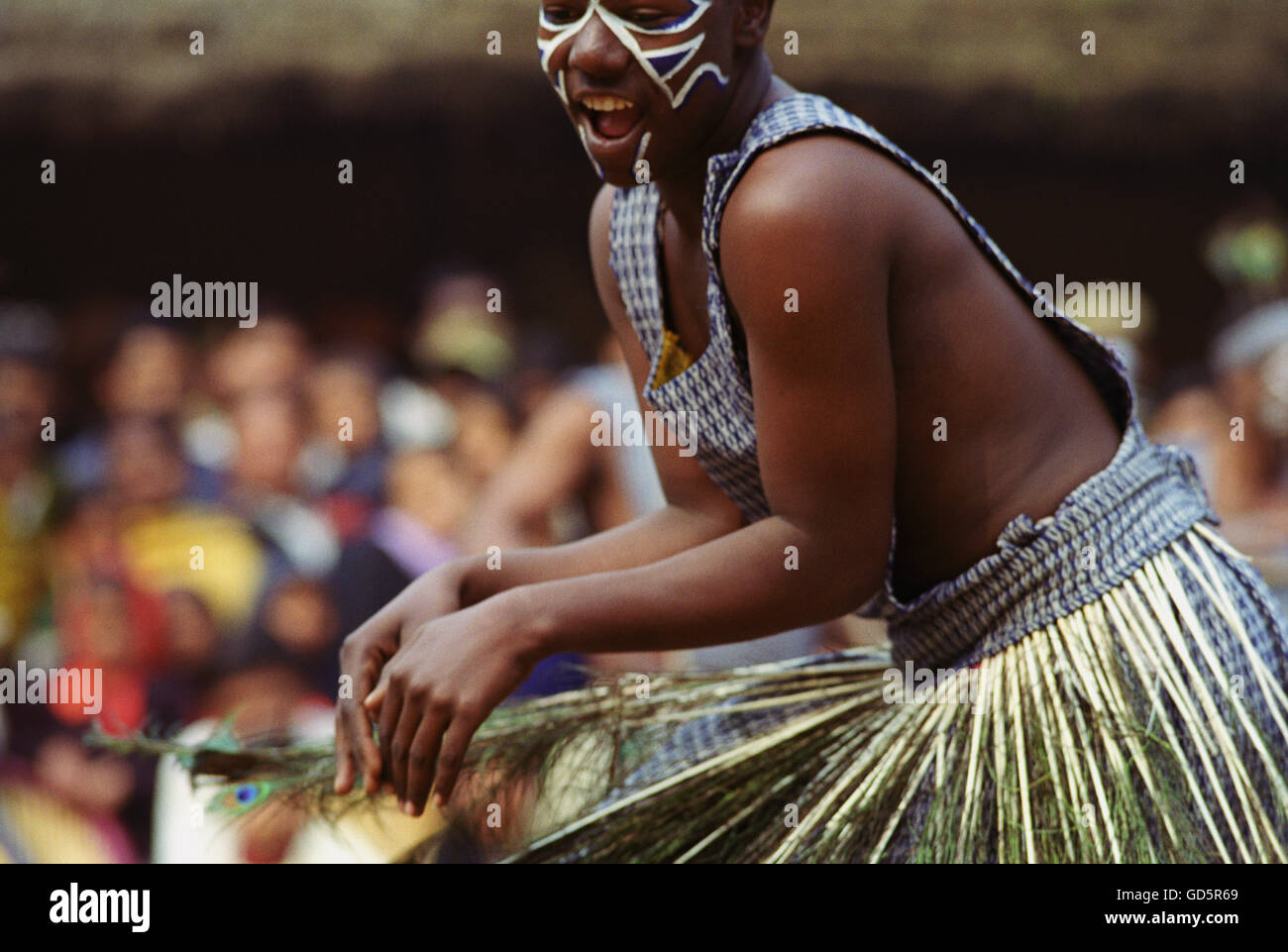 Man performing a traditional dance Stock Photo - Alamy