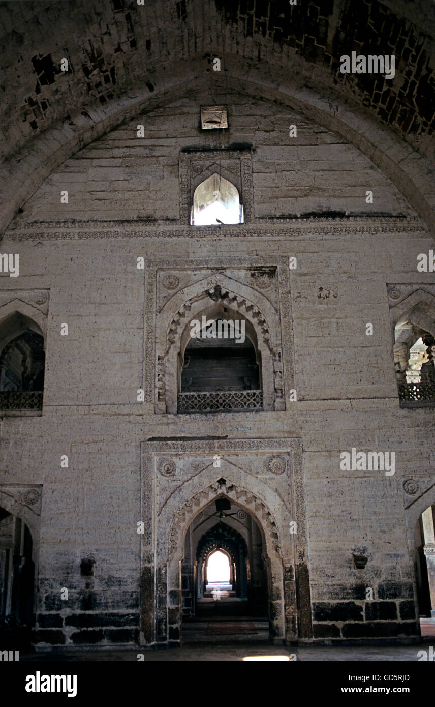 Mosque jaunpur hi-res stock photography and images - Alamy