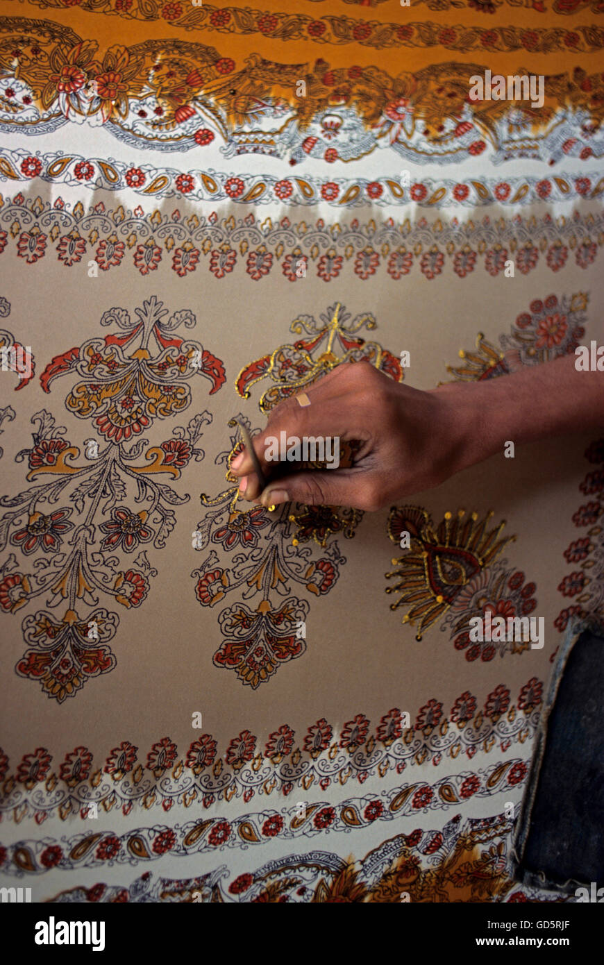 Zardozi craft hi-res stock photography and images - Alamy