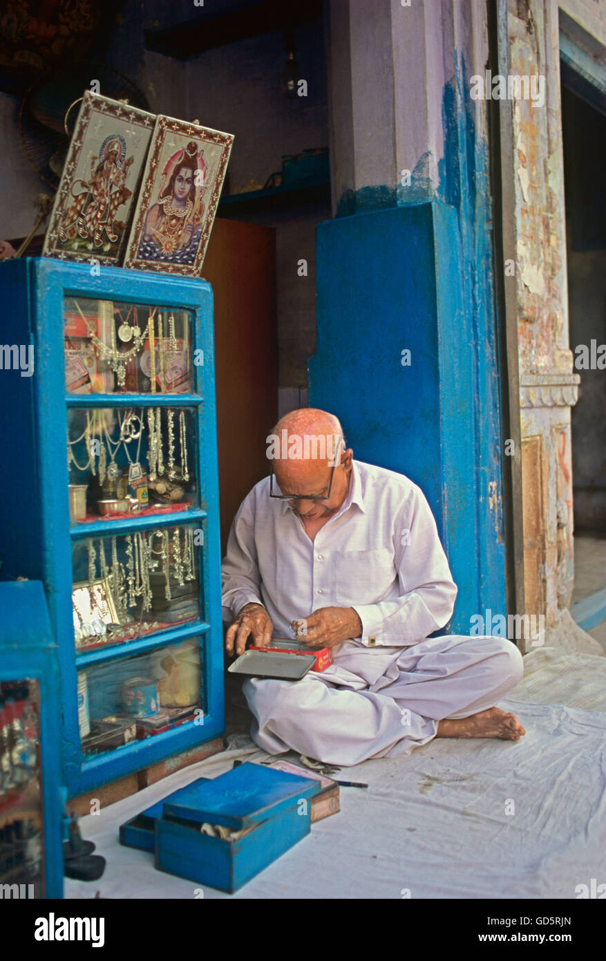 Silver smith india hi-res stock photography and images - Alamy