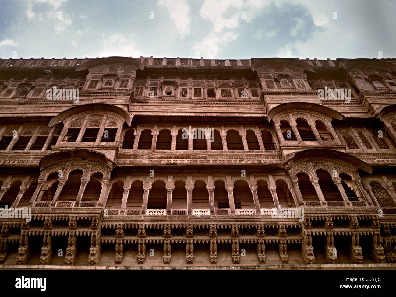 Palaces ancient hi-res stock photography and images - Alamy