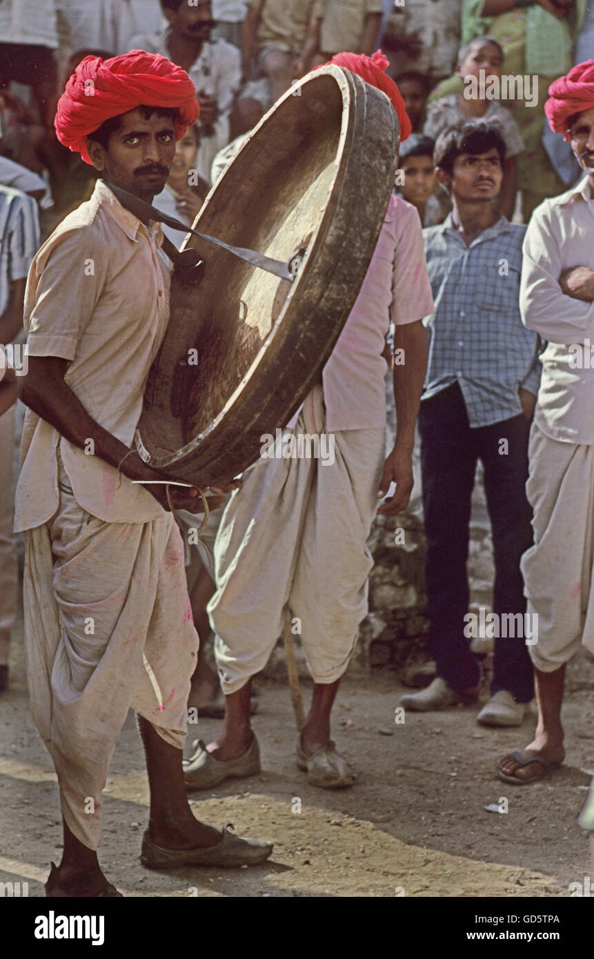Chhang drum player Stock Photo - Alamy