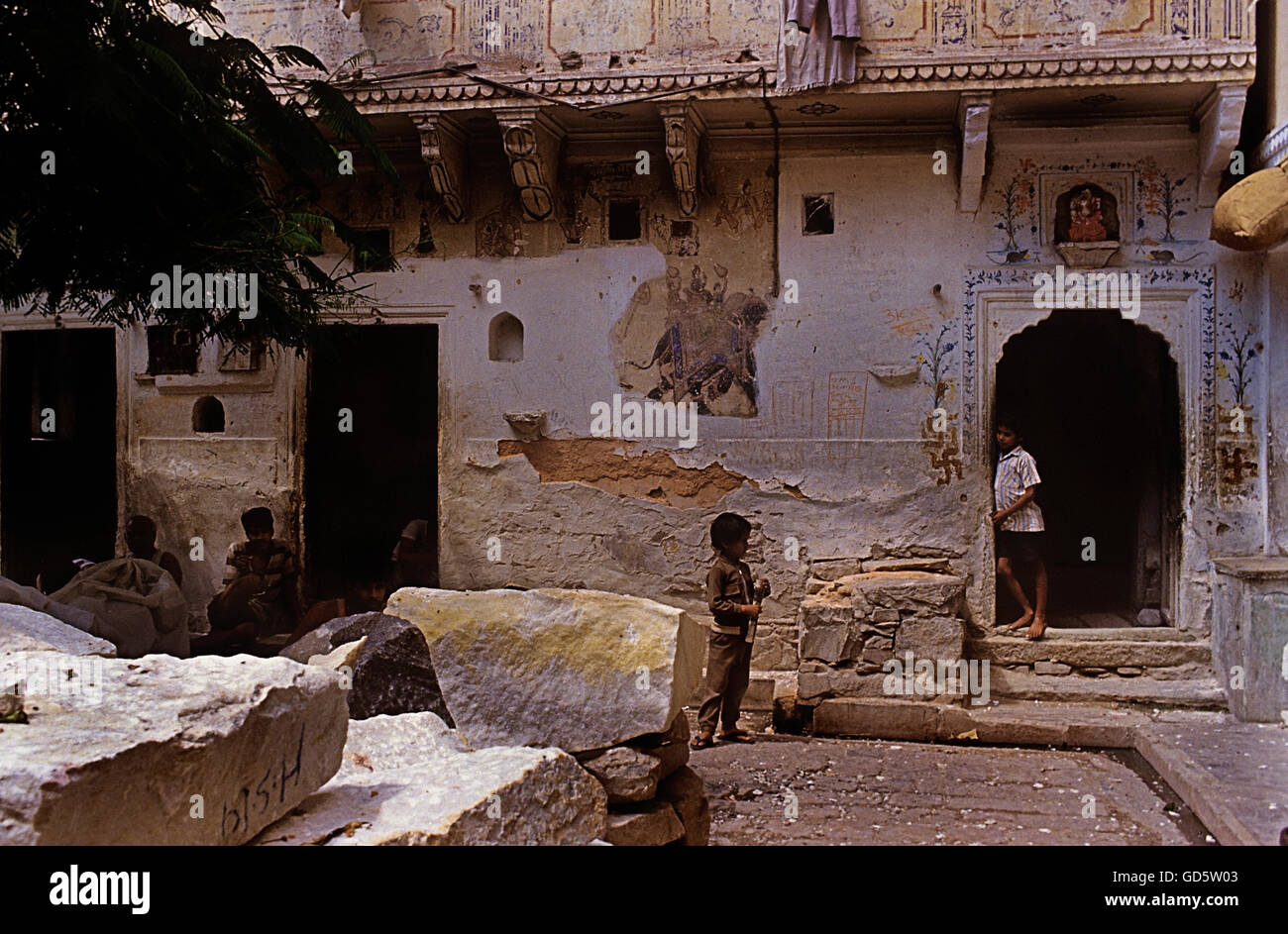 Marble blocks hi-res stock photography and images - Alamy