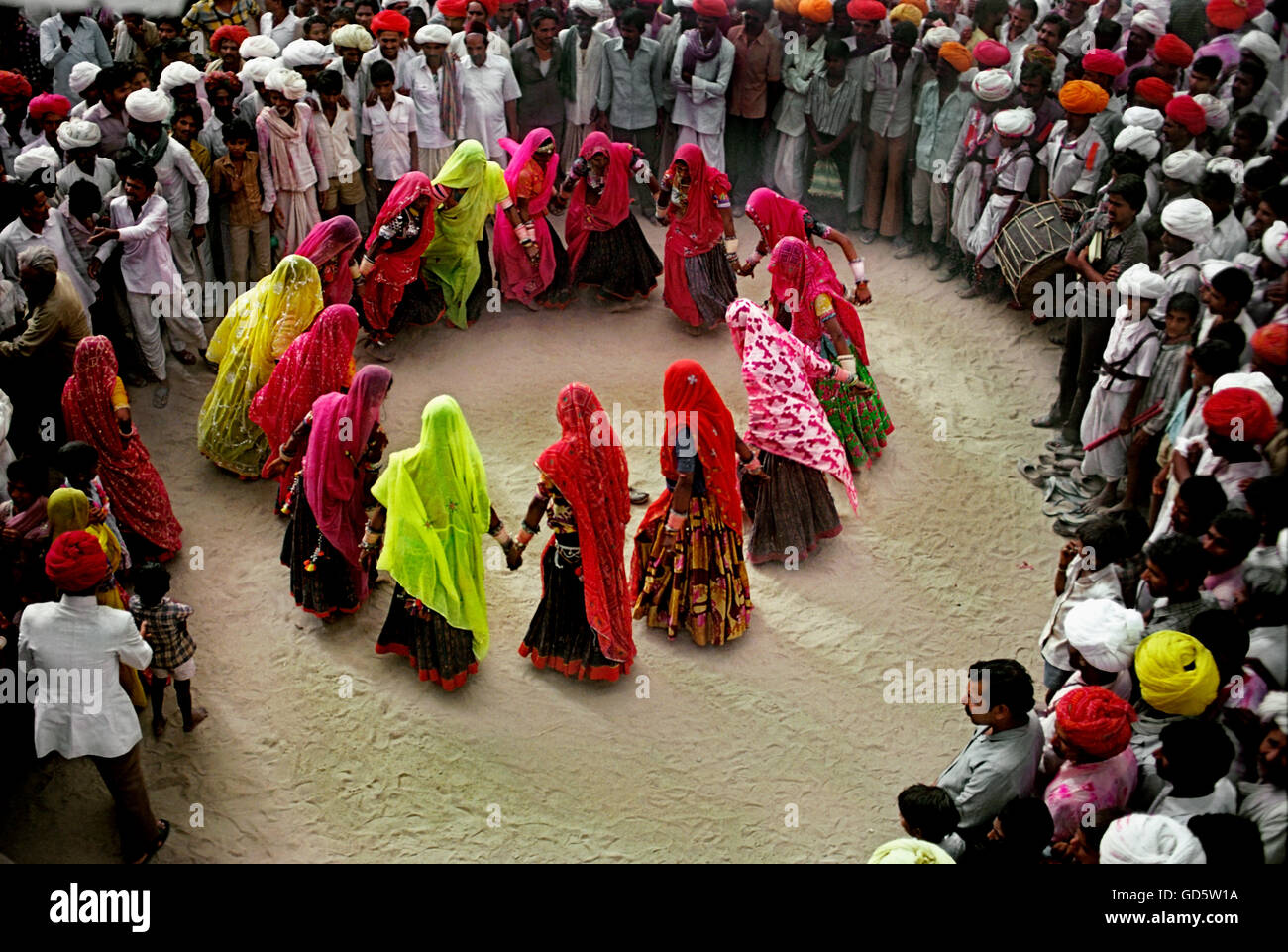Post dancing hi-res stock photography and images - Alamy