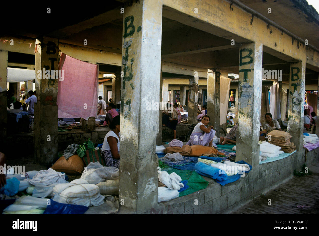 Mothers market india hi-res stock photography and images - Alamy