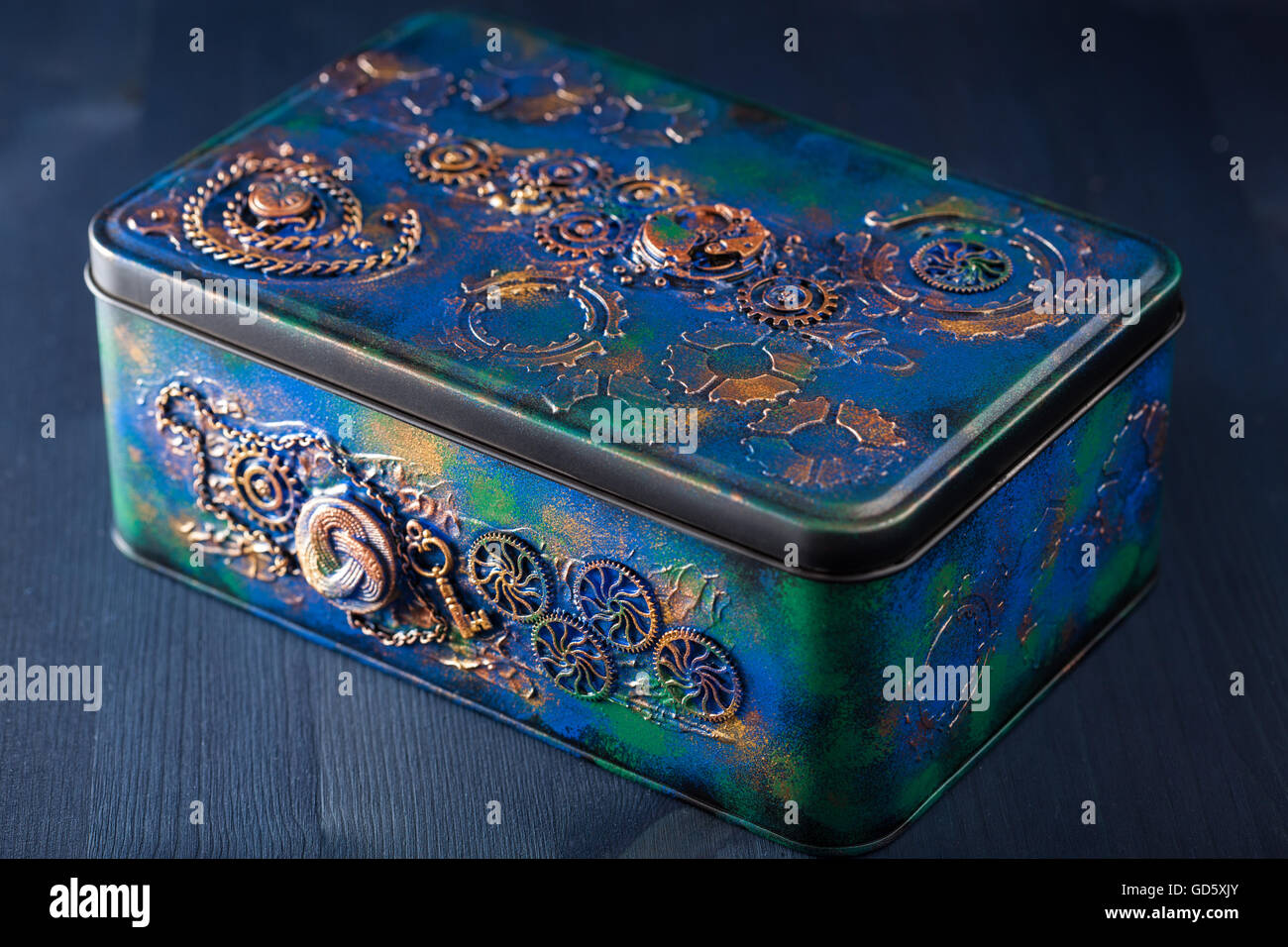 Clockwork device hi-res stock photography and images - Alamy