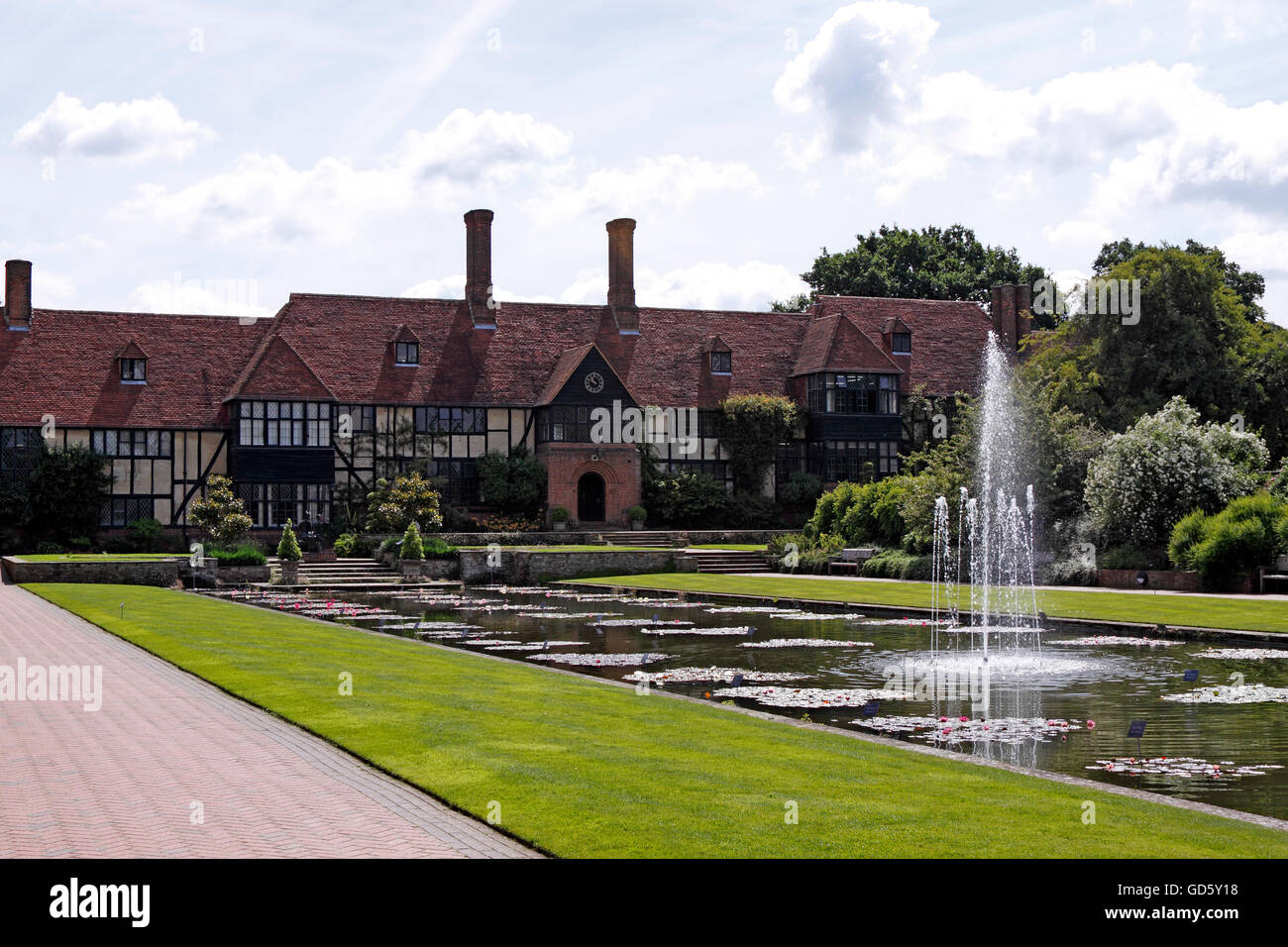 RHS HEADQUARTERS AT WISLEY. SURREY UK Stock Photo - Alamy