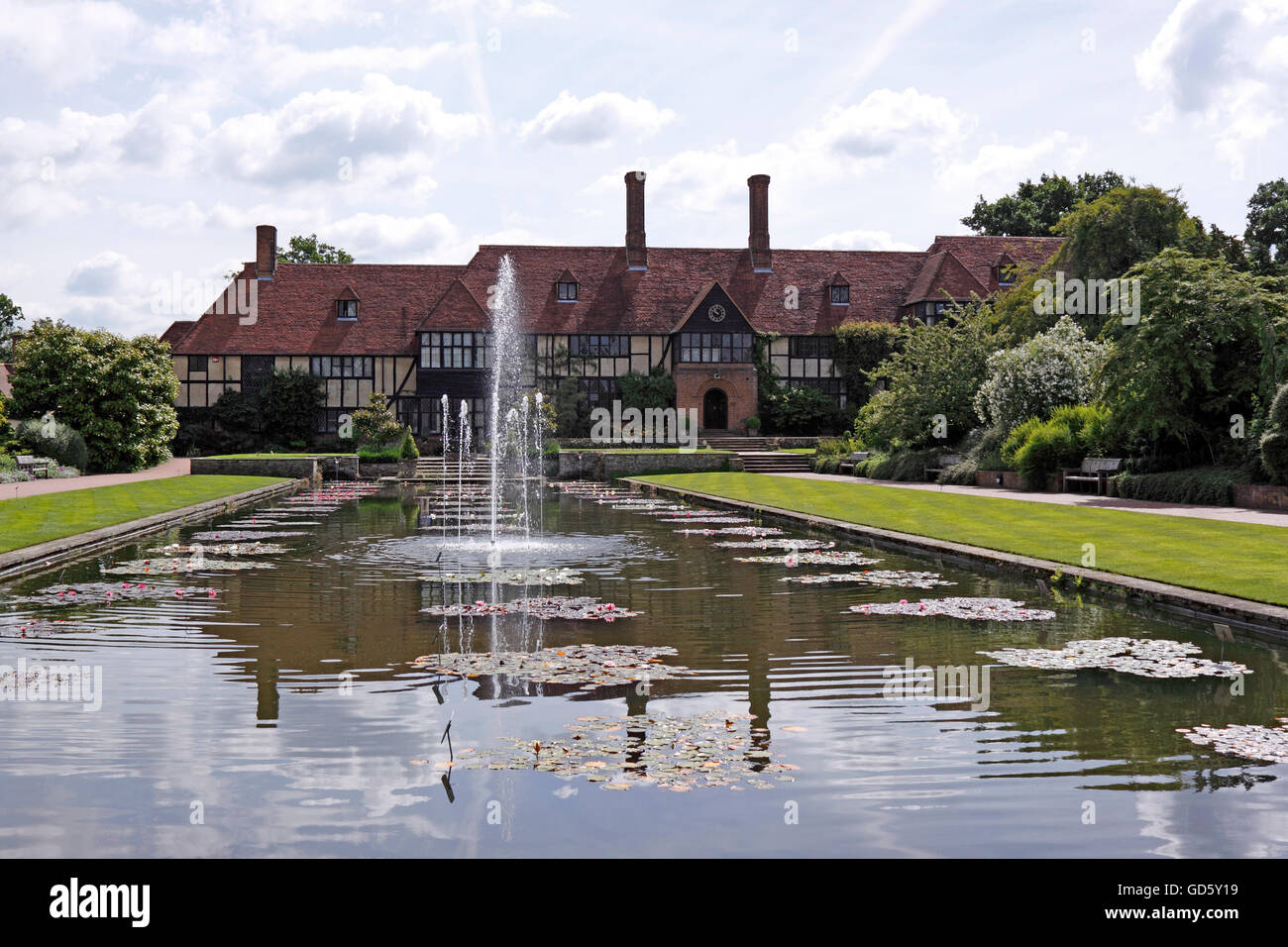RHS HEADQUARTERS AT WISLEY. SURREY UK Stock Photo - Alamy