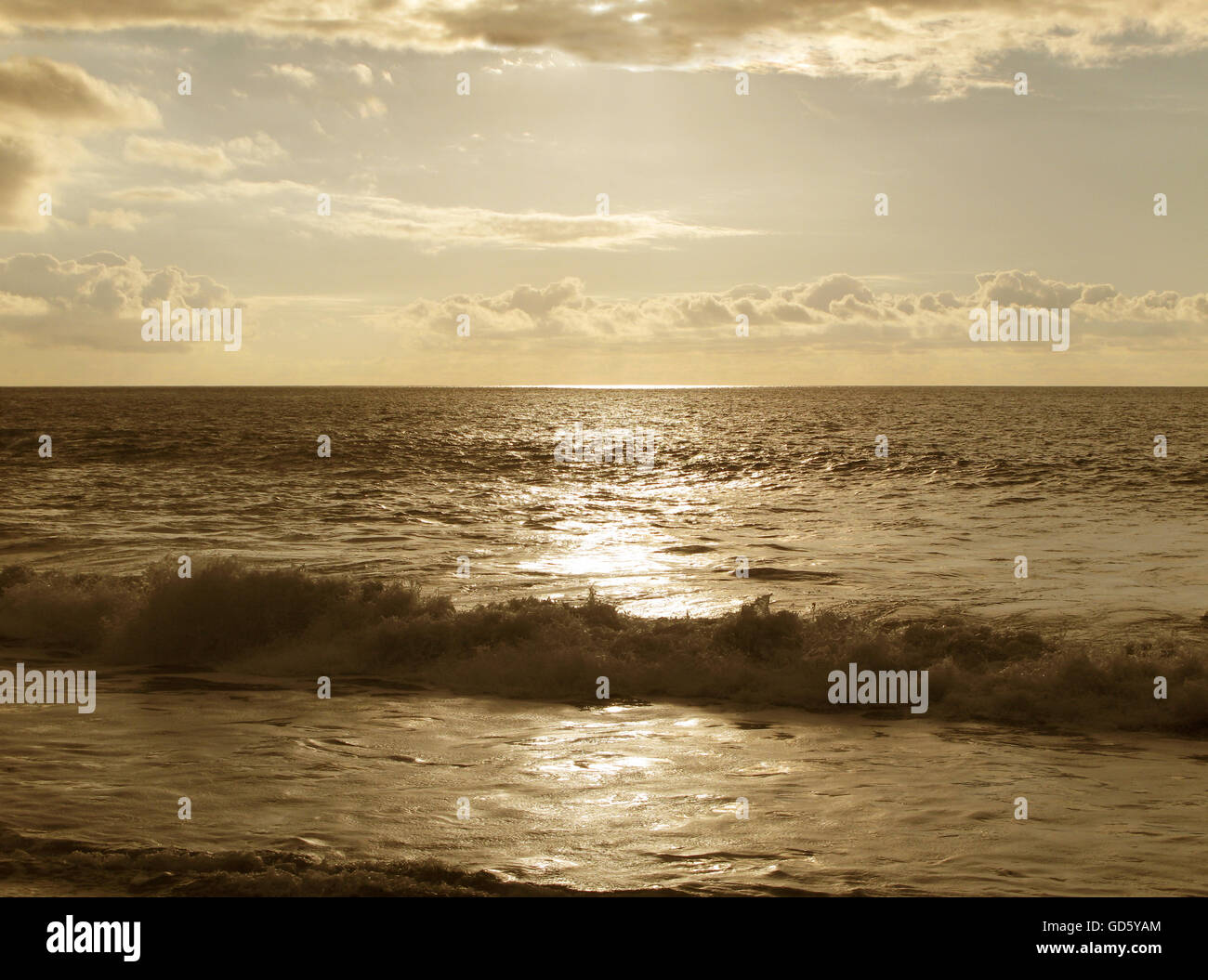 Warm tone scenery hi-res stock photography and images - Alamy