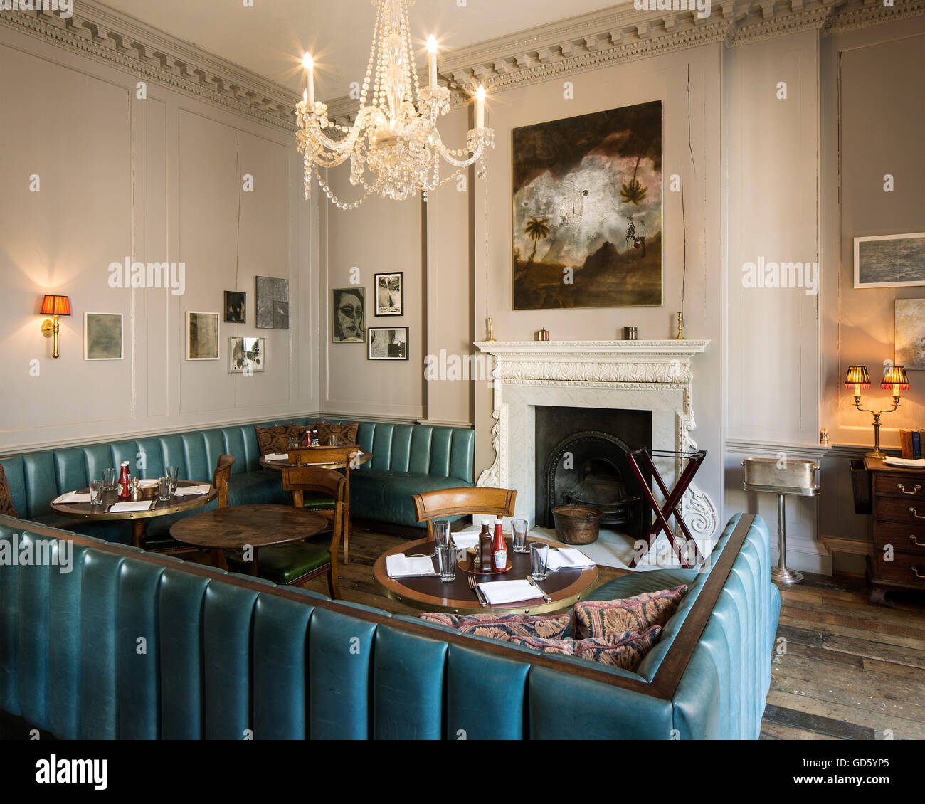 London soho house 76 dean street hi-res stock photography and images ...