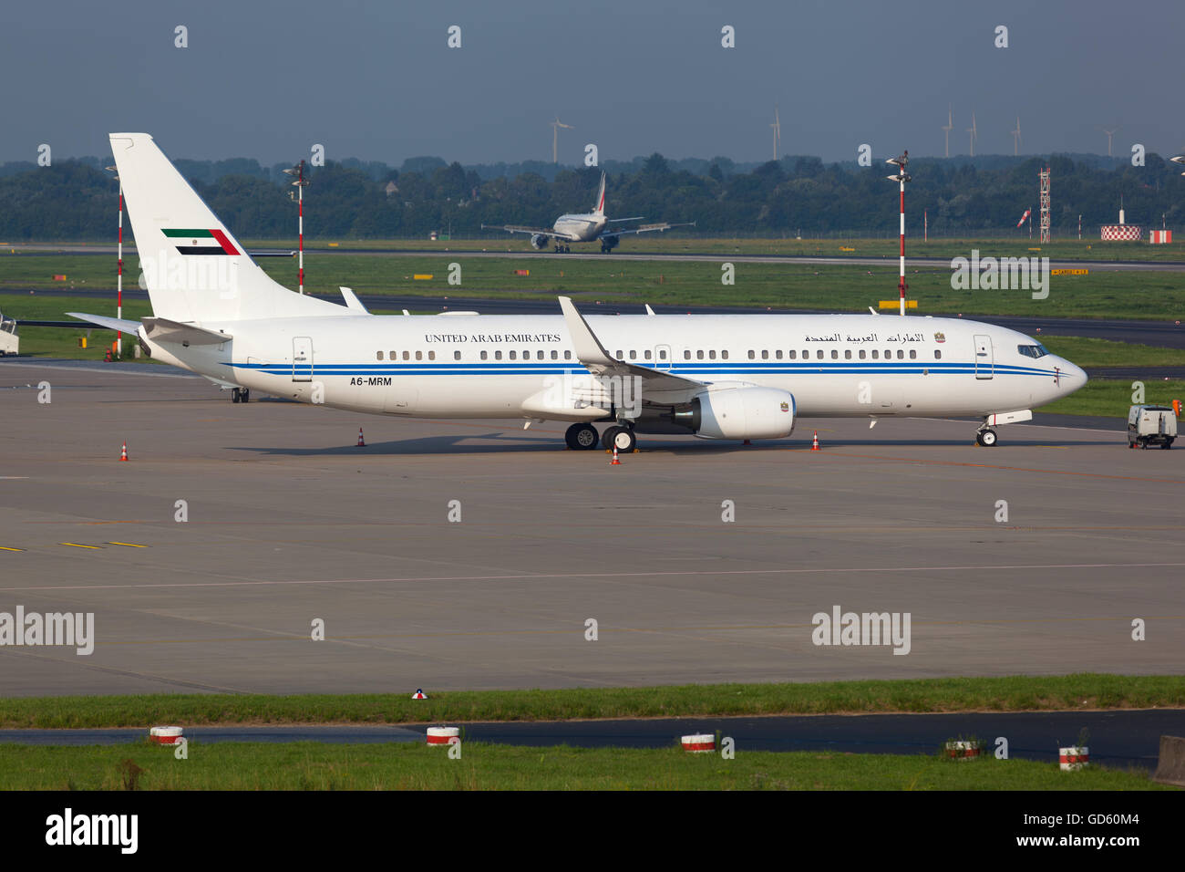 United Arab Emirates Boeing 737-800 parked at Düsseldorf Airport ...