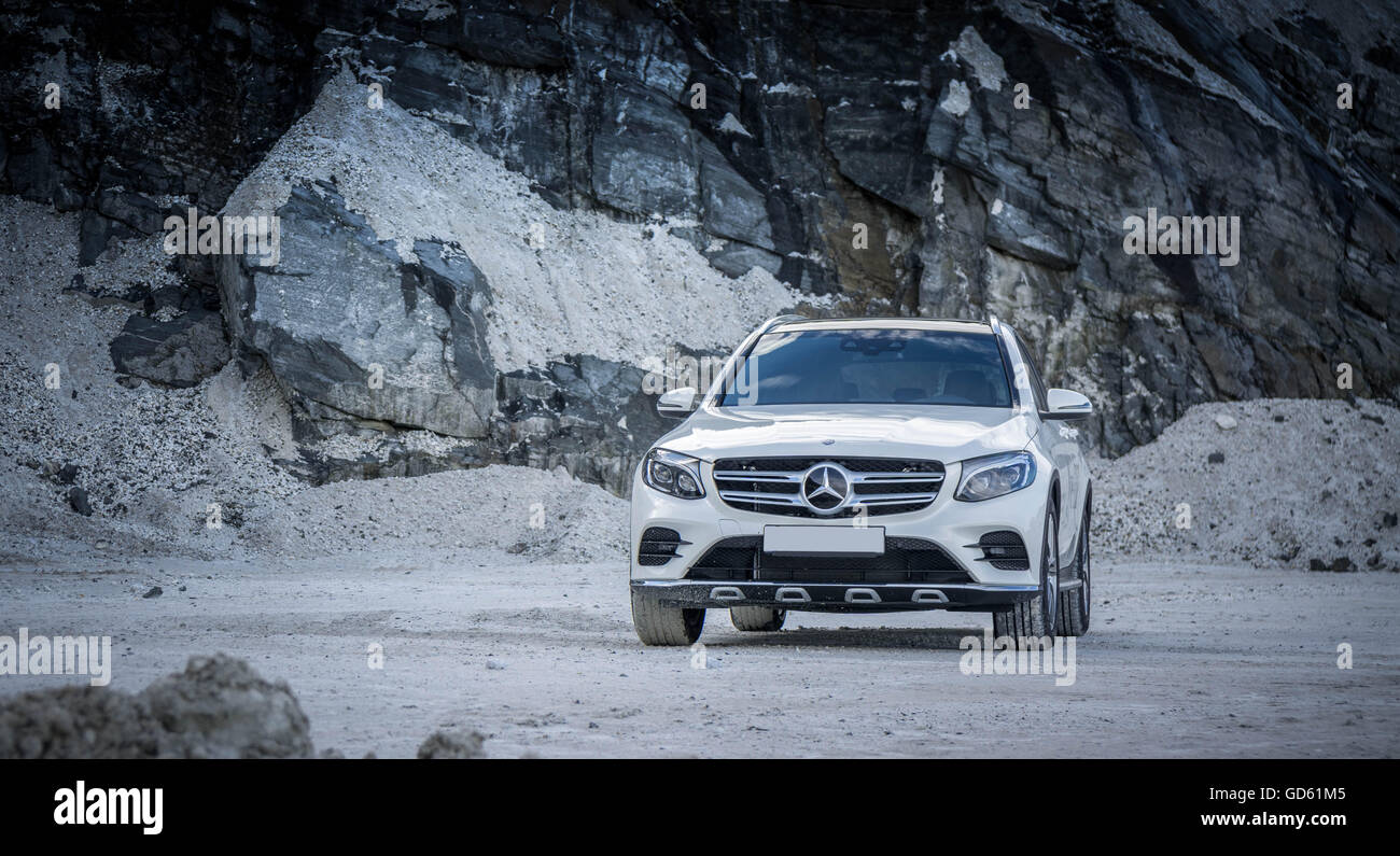 Mercedes glc front hi-res stock photography and images - Alamy