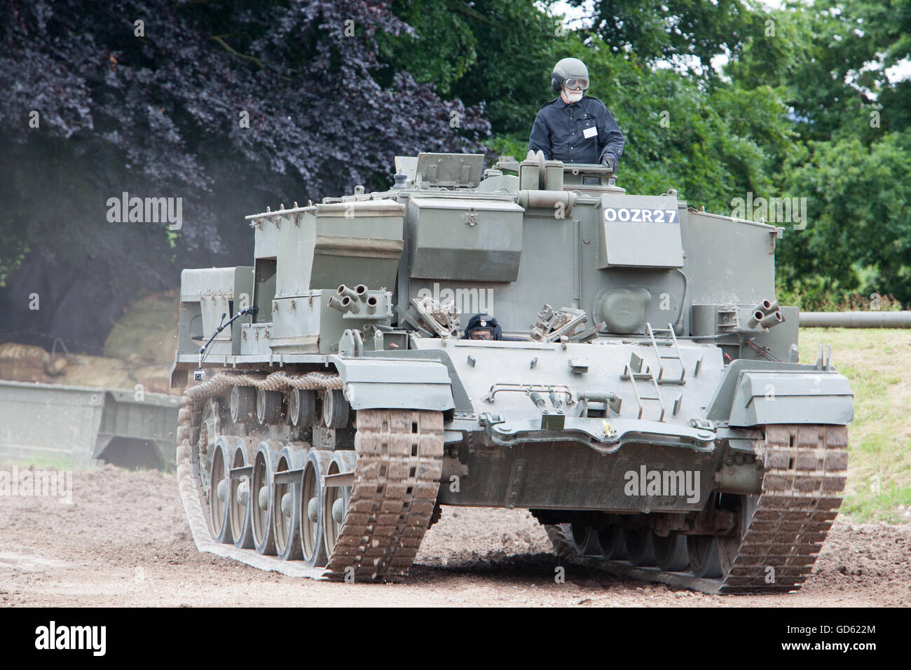 British army armoured recovery vehicle hi-res stock photography and ...