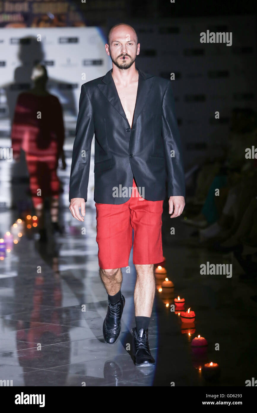 Male bald model catwalk hi-res stock photography and images - Alamy