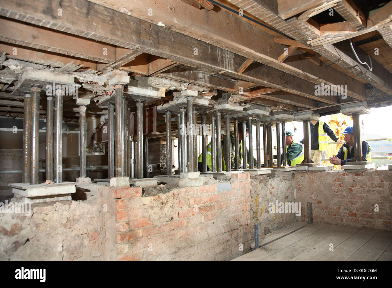 A Victorian Gallery building in supported on temporary props to allow ...