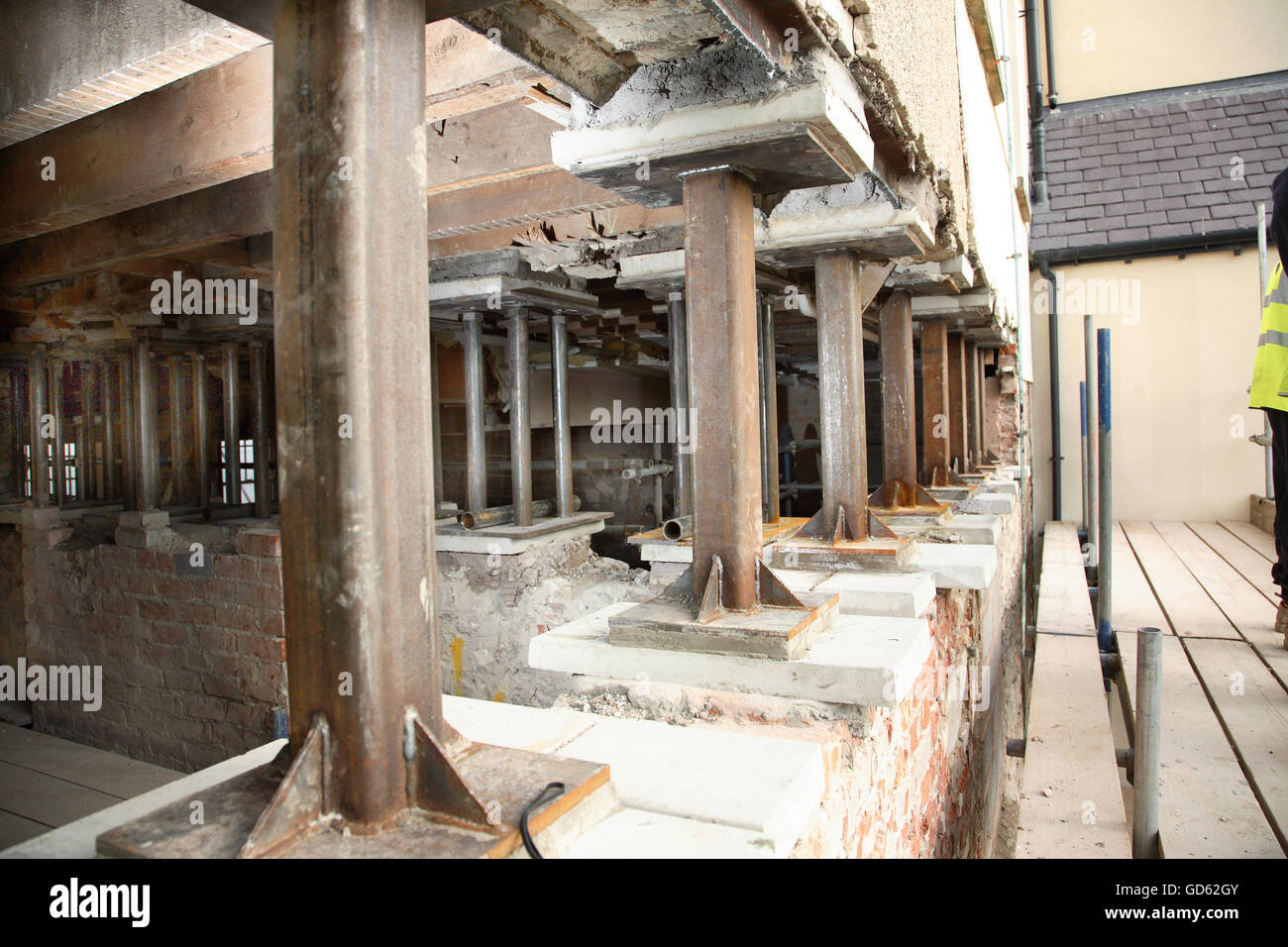 A Victorian Gallery building in supported on temporary props to allow ...