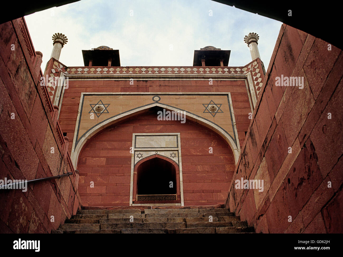 Tomb stairs hi-res stock photography and images - Alamy