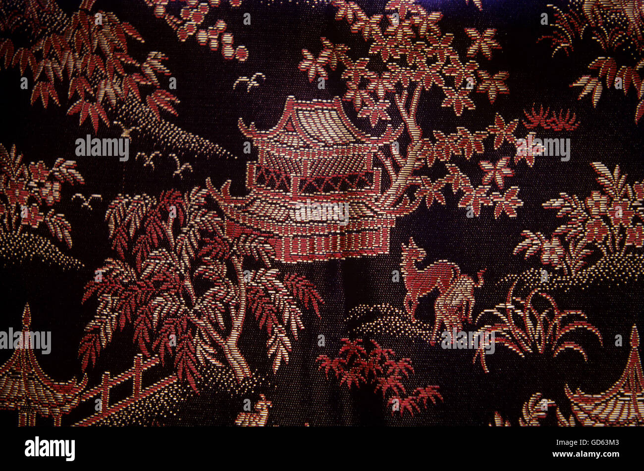 Chinese silk pattern hi-res stock photography and images - Alamy