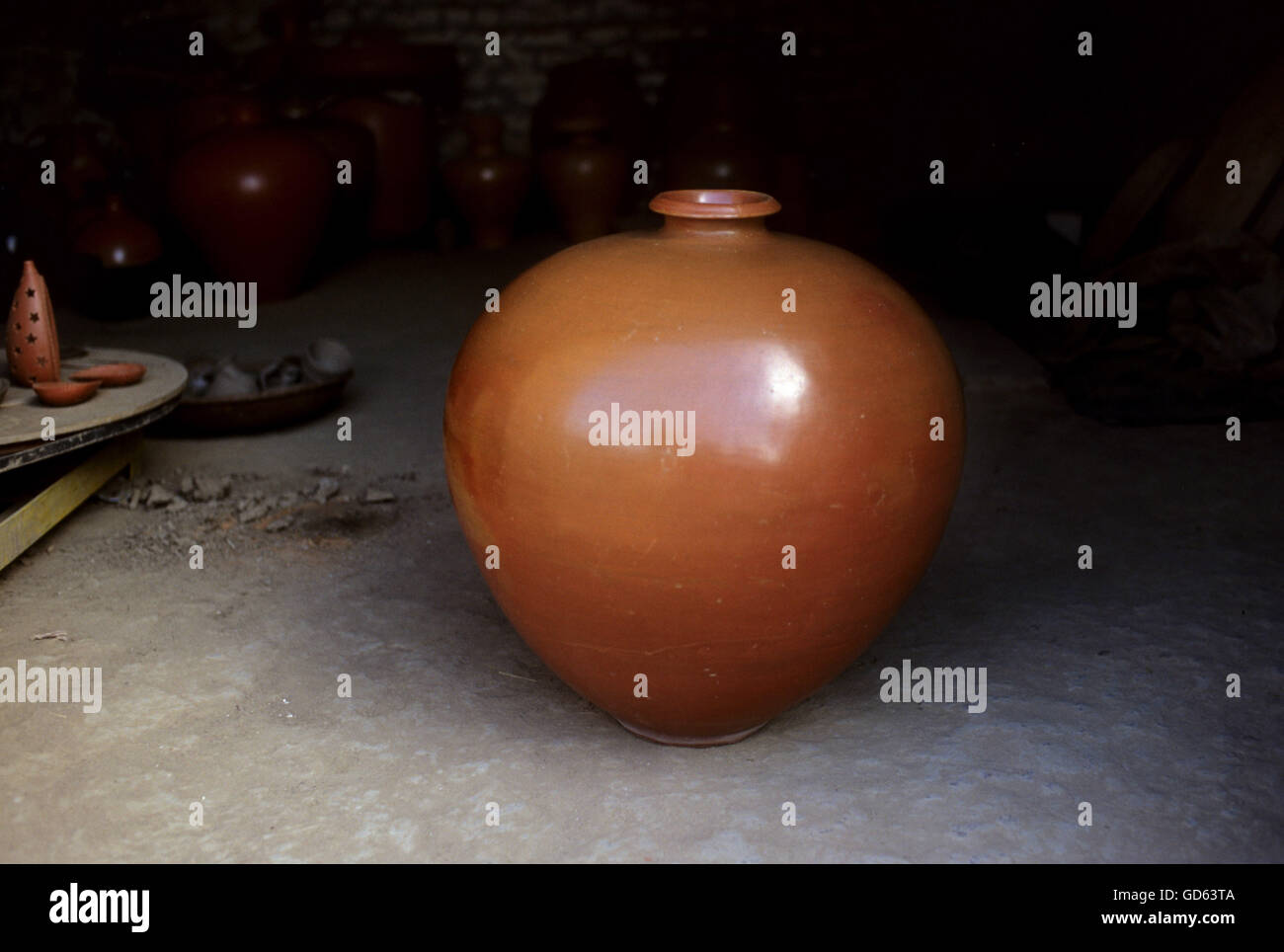 Clay historical hi-res stock photography and images - Alamy