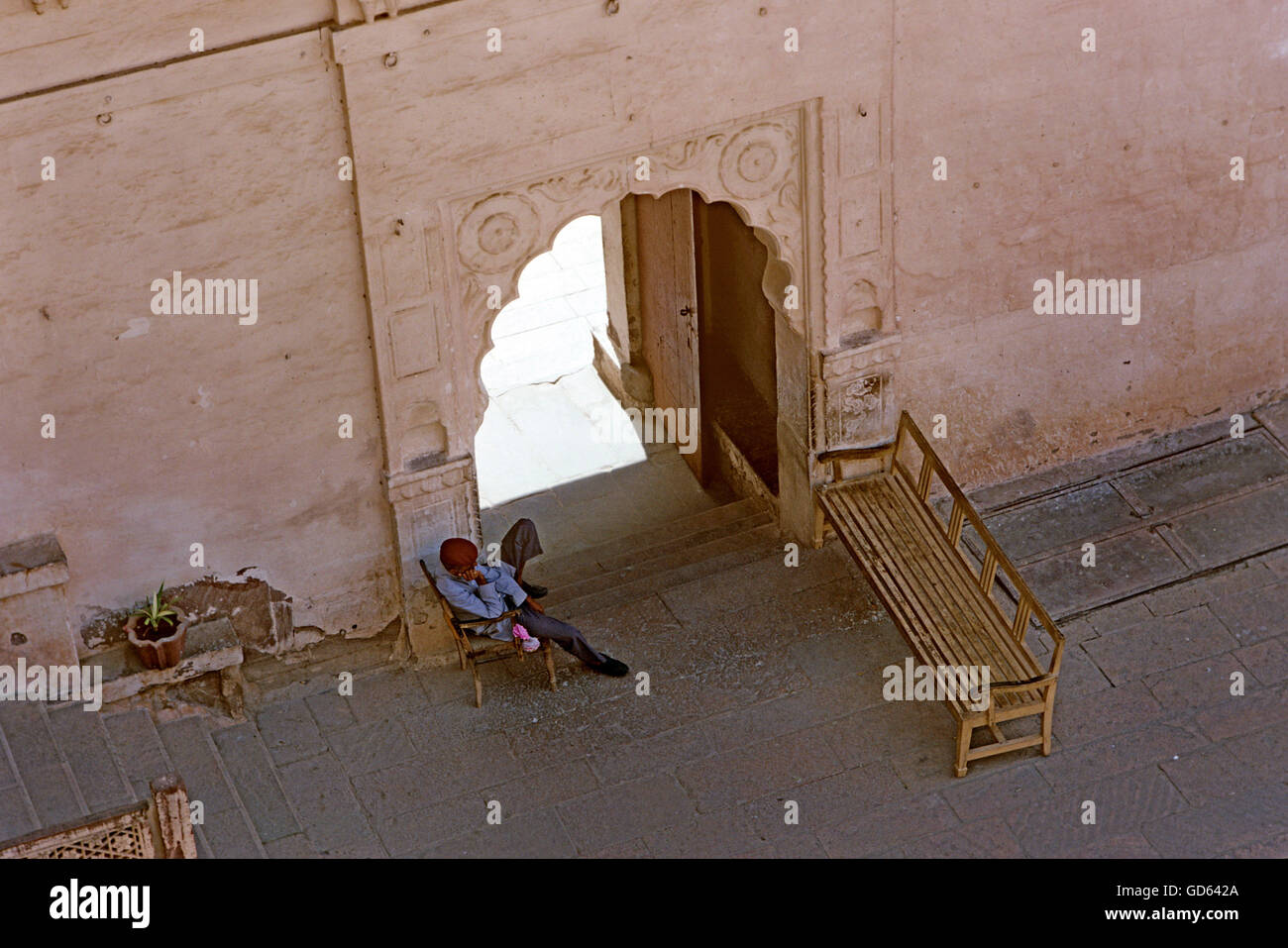 Sleeping guard hi-res stock photography and images - Alamy